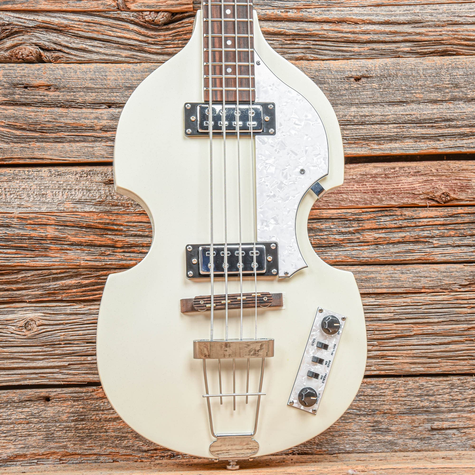 Hofner Ignition Pro Violin Bass Pearl White – Chicago Music Exchange