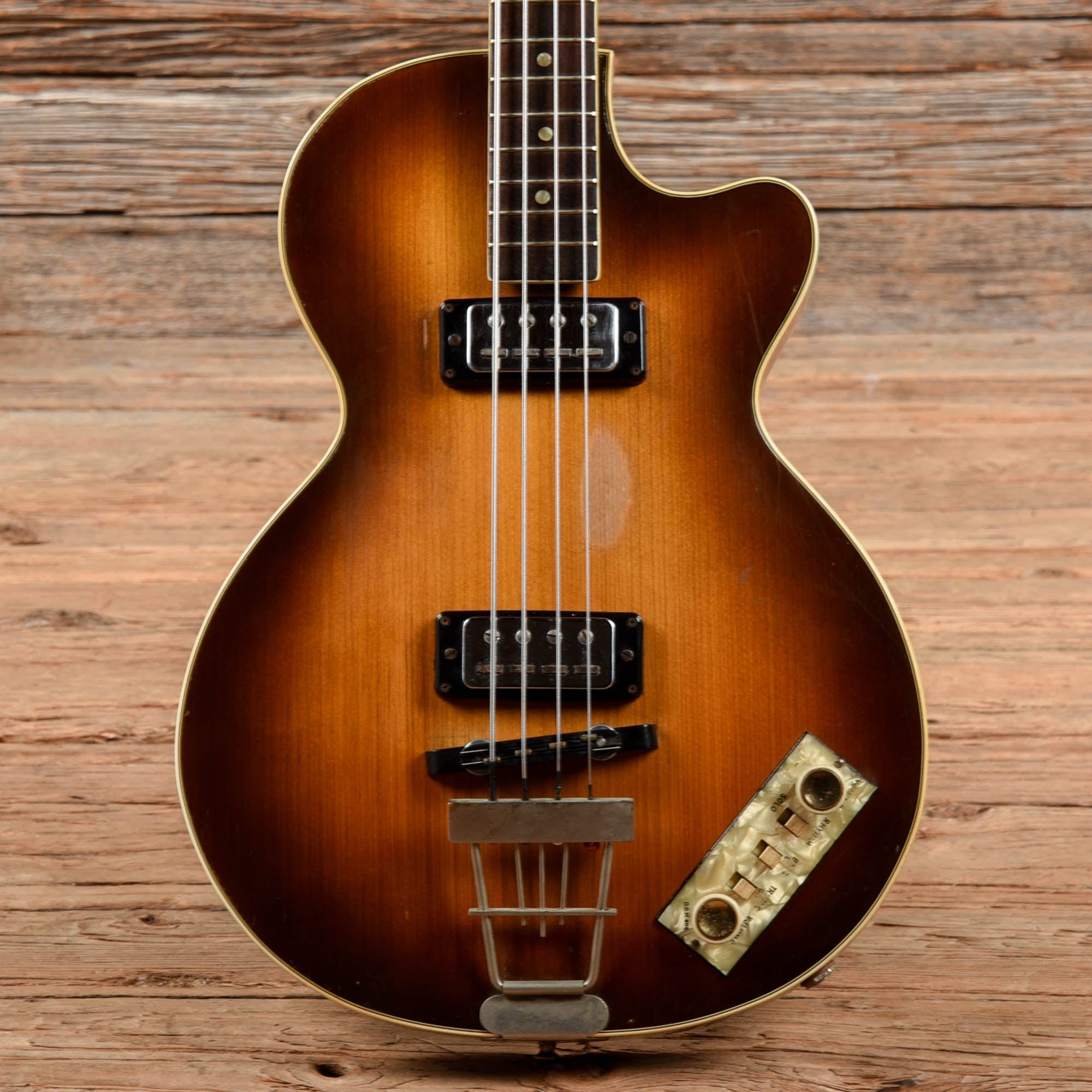 Hofner Club Bass Sunburst 1960s – Chicago Music Exchange