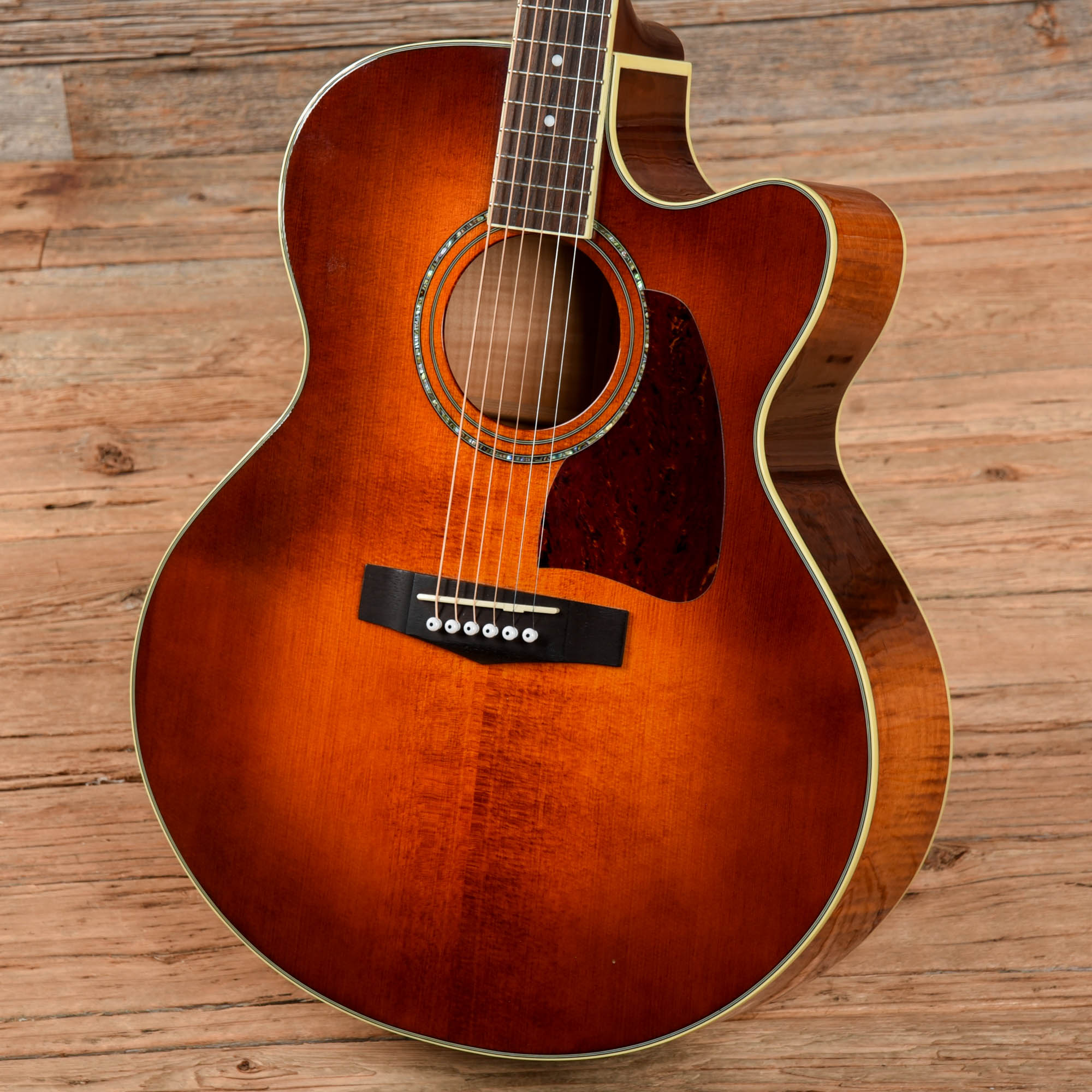 Ibanez AJ200ECE Artwood Jumbo Sunburst – Chicago Music Exchange