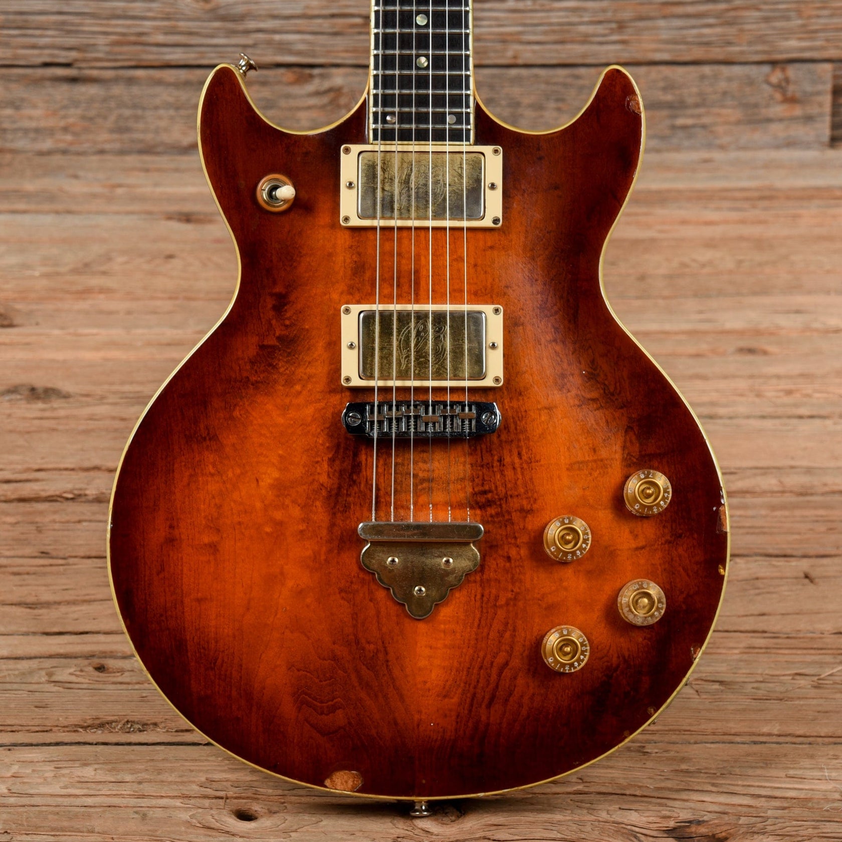 Ibanez AR100 Artist Sunburst 1987 – Chicago Music Exchange