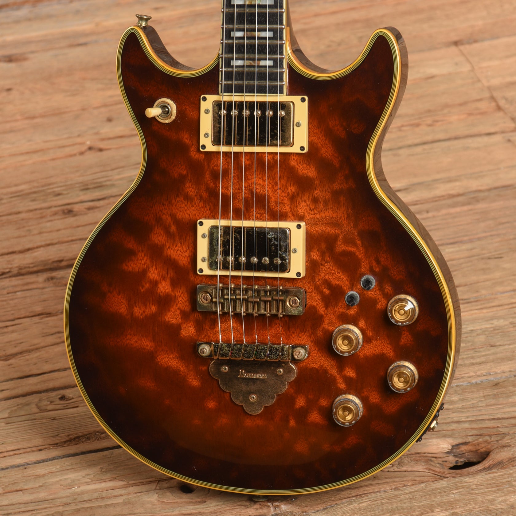 Ibanez Artist AR300 Violin Burst 1981 – Chicago Music Exchange