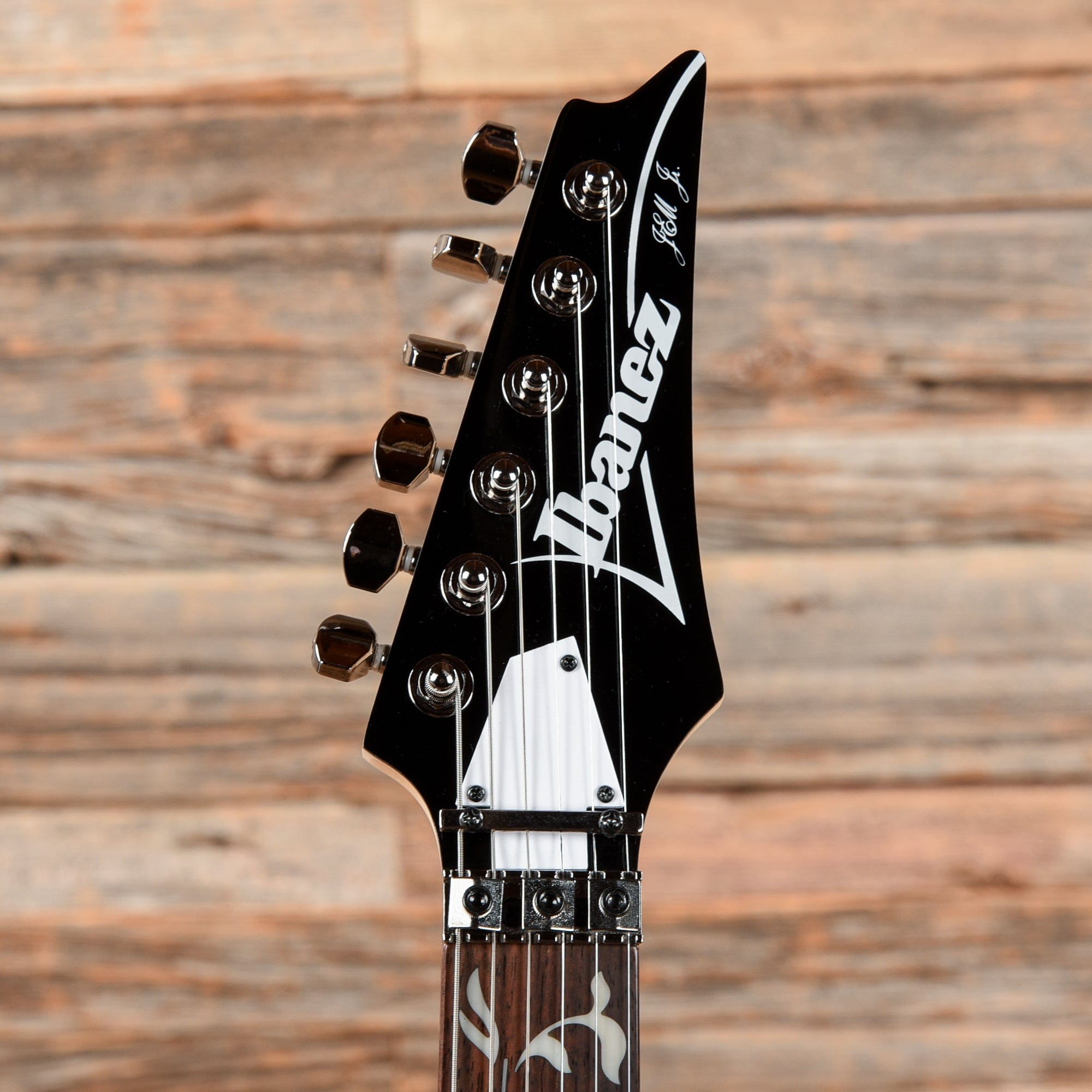 Ibanez JEMJR Steve Vai JEM Junior Signature Black 2022 – Chicago Music Exchange