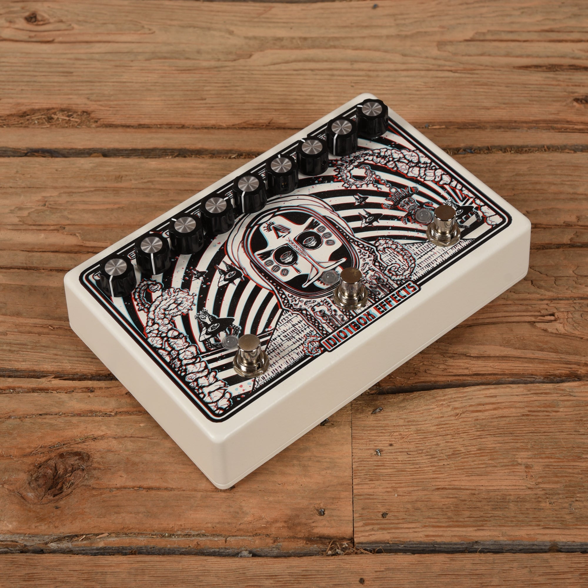 Idiot Box 3D Triple Delay – Chicago Music Exchange