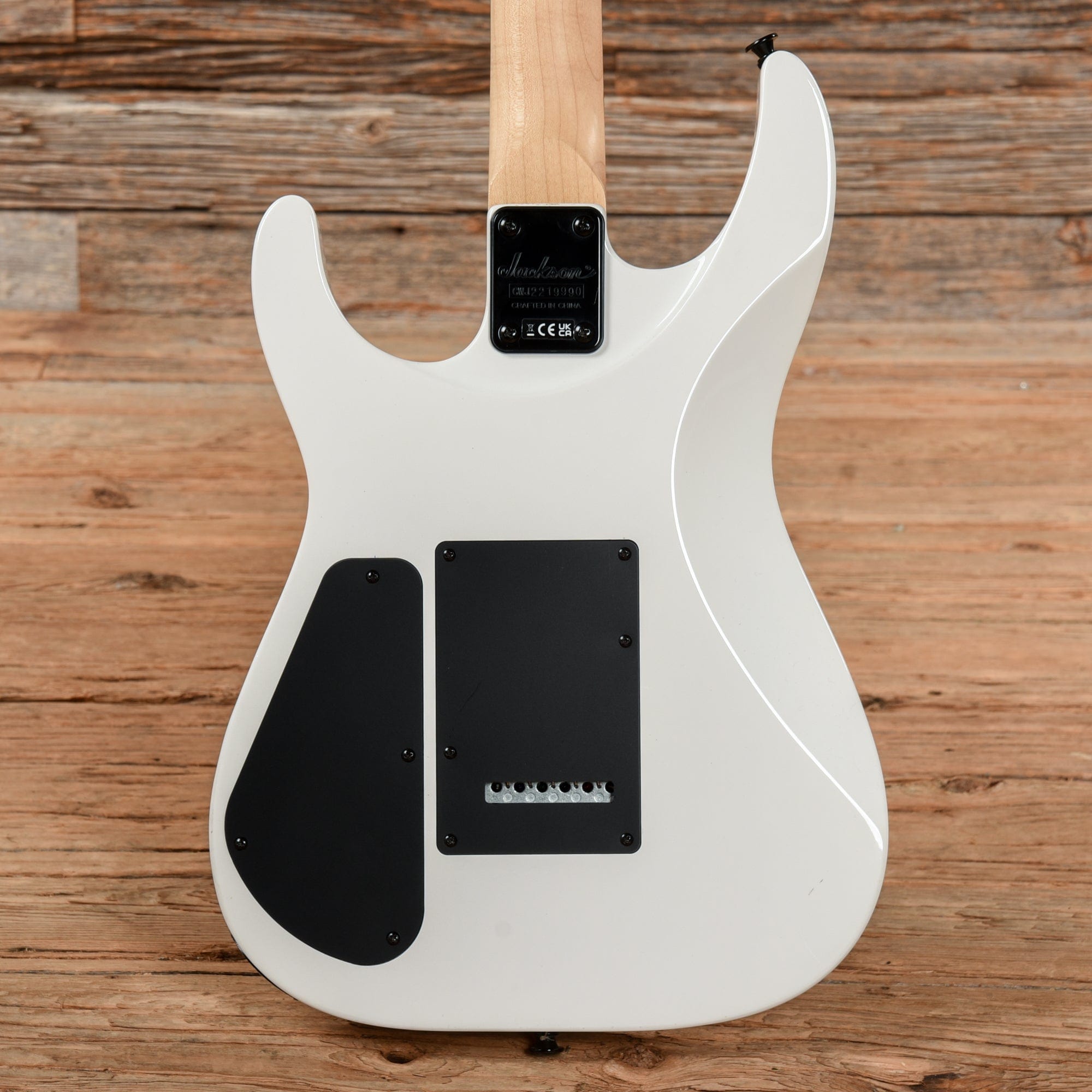 Jackson JS11 Dinky White 2022 – Chicago Music Exchange