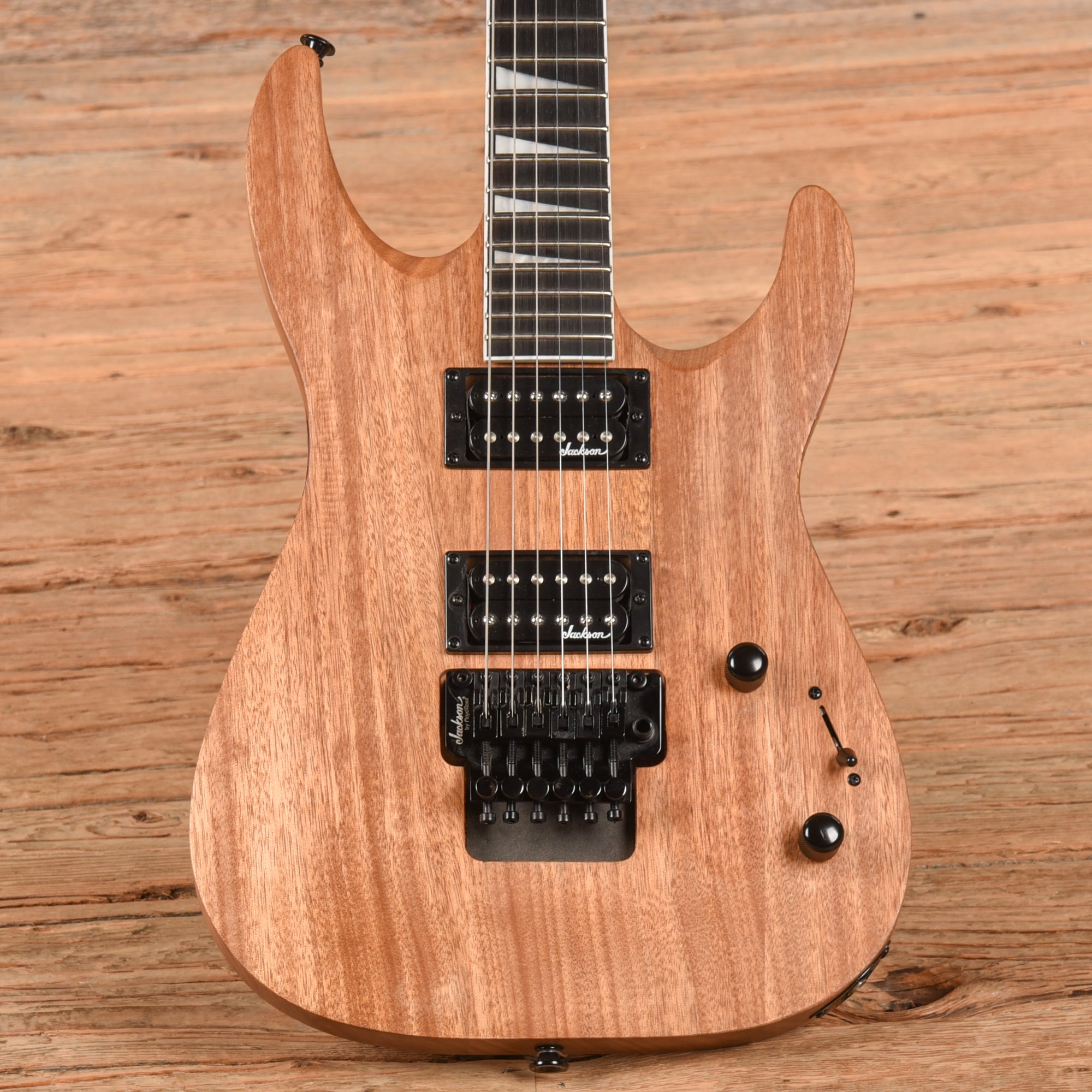 Jackson JS32 DKA Natural 2019 – Chicago Music Exchange