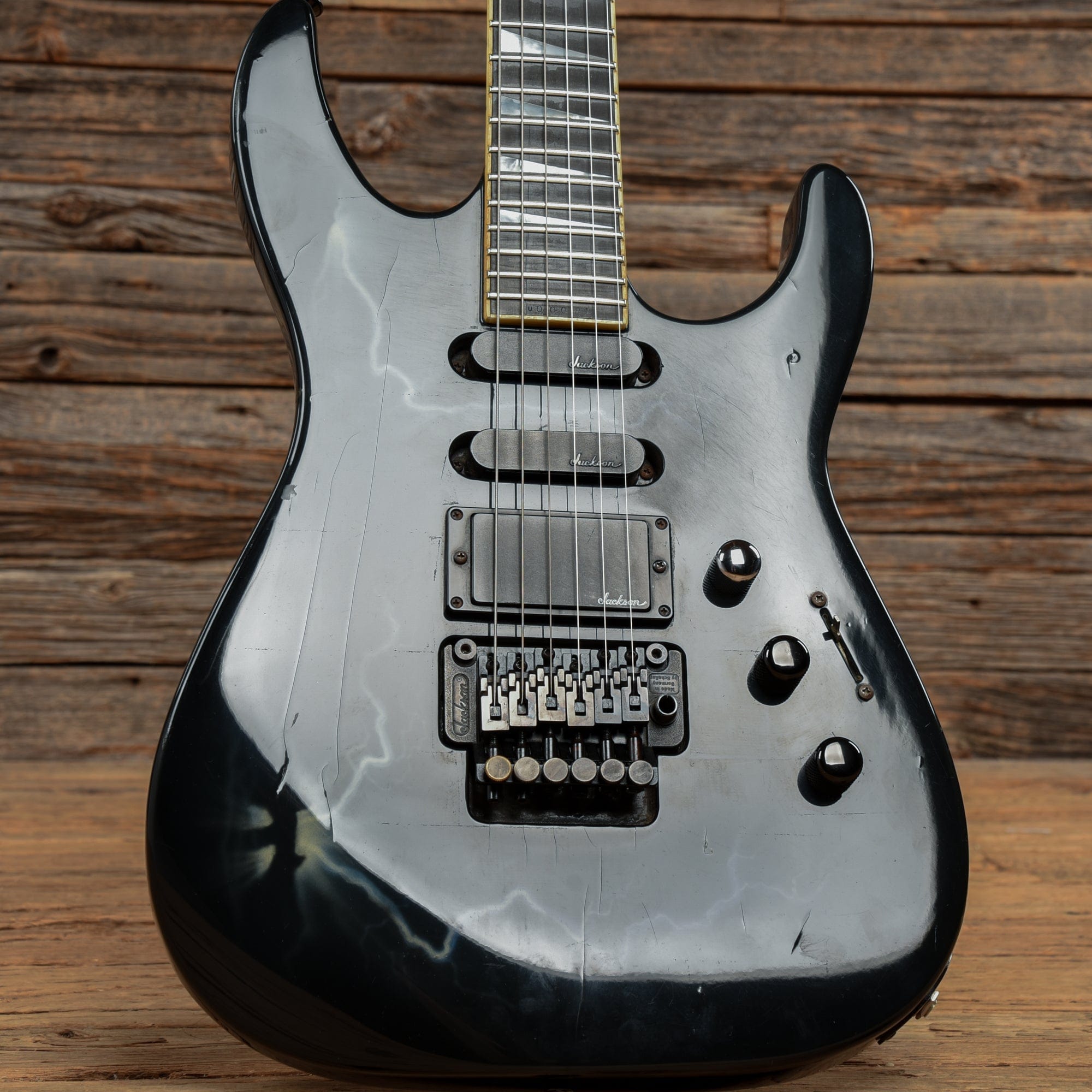 Jackson USA SL1 Soloist Lightning 1990 – Chicago Music Exchange