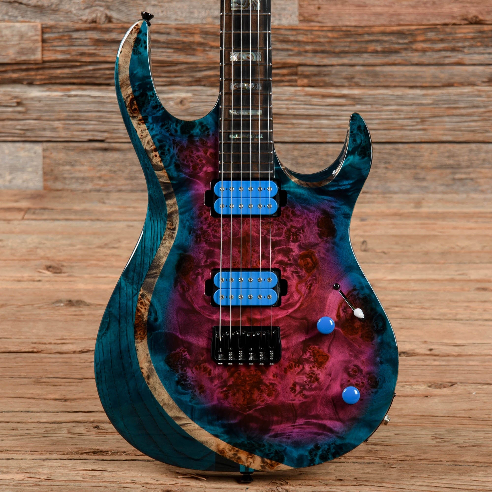 Kiesel Aries Blue/Pink Burst – Chicago Music Exchange