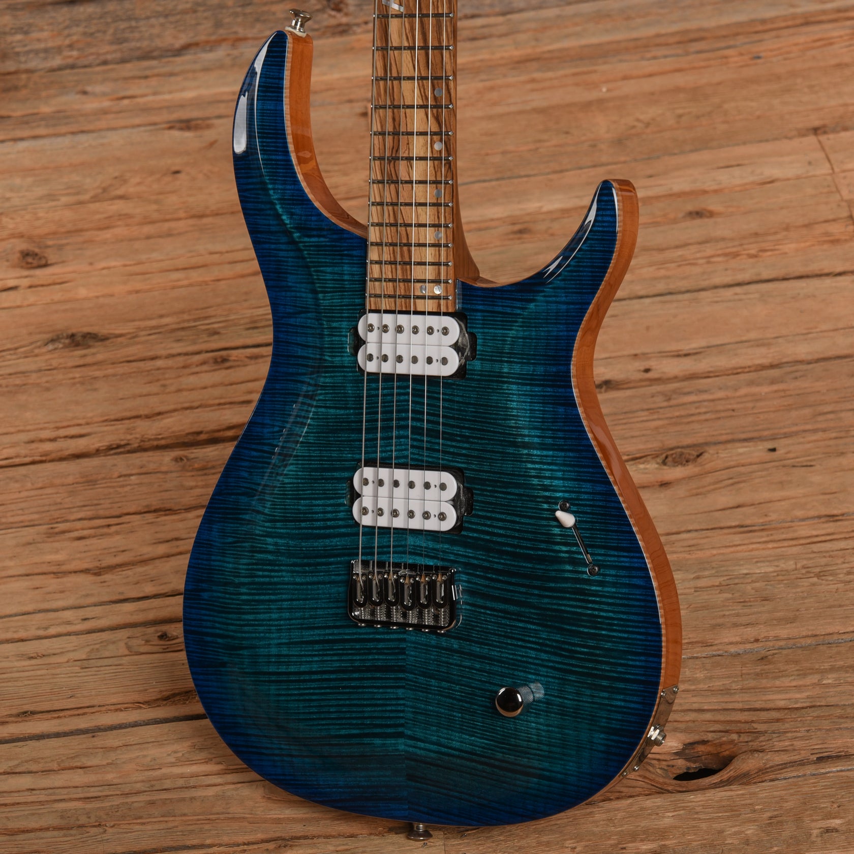 Kiesel Crescent Blue – Chicago Music Exchange