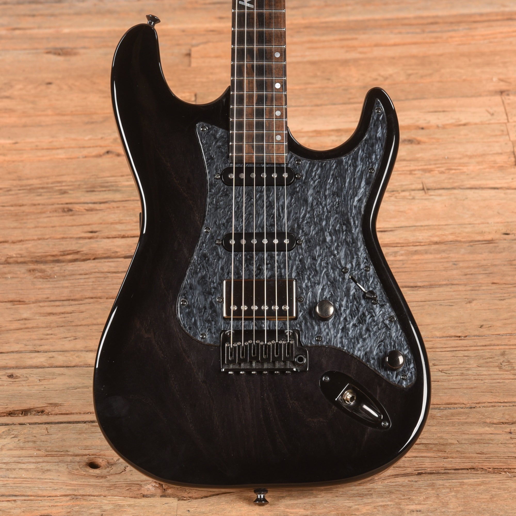Kiesel Delos 6 Black 2022 – Chicago Music Exchange