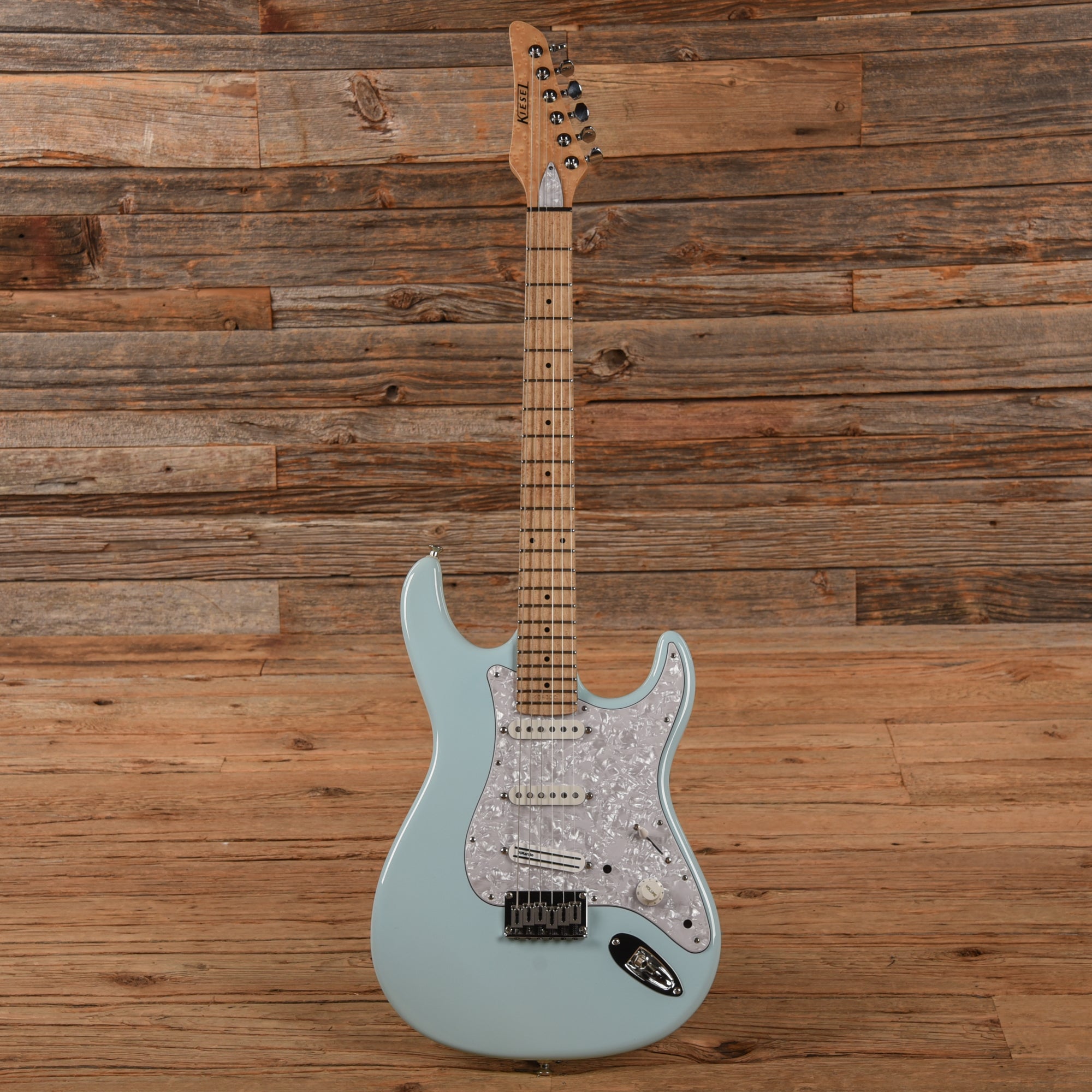 Kiesel Delos Blue – Chicago Music Exchange