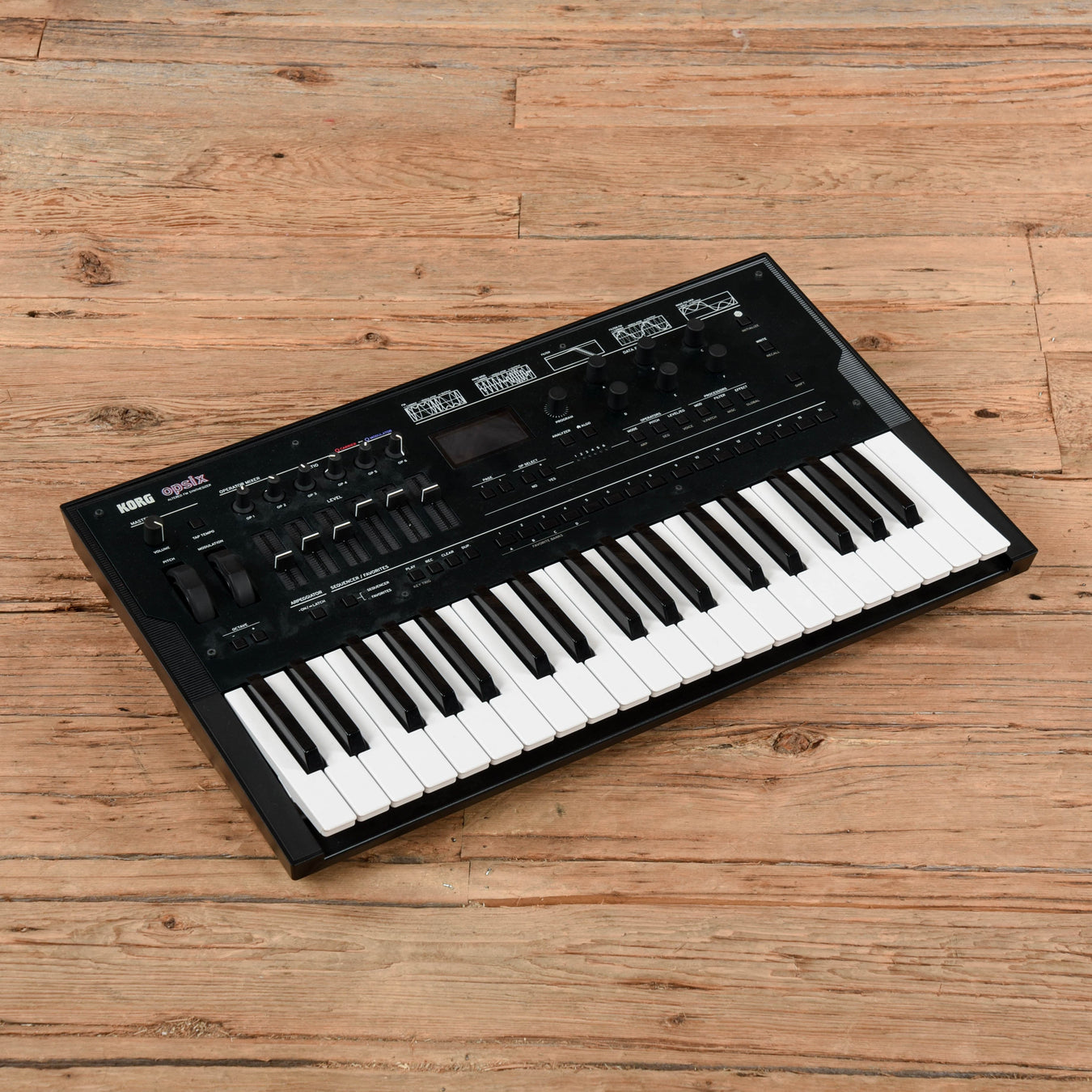 Keys & Synths - Used & Vintage – Chicago Music Exchange