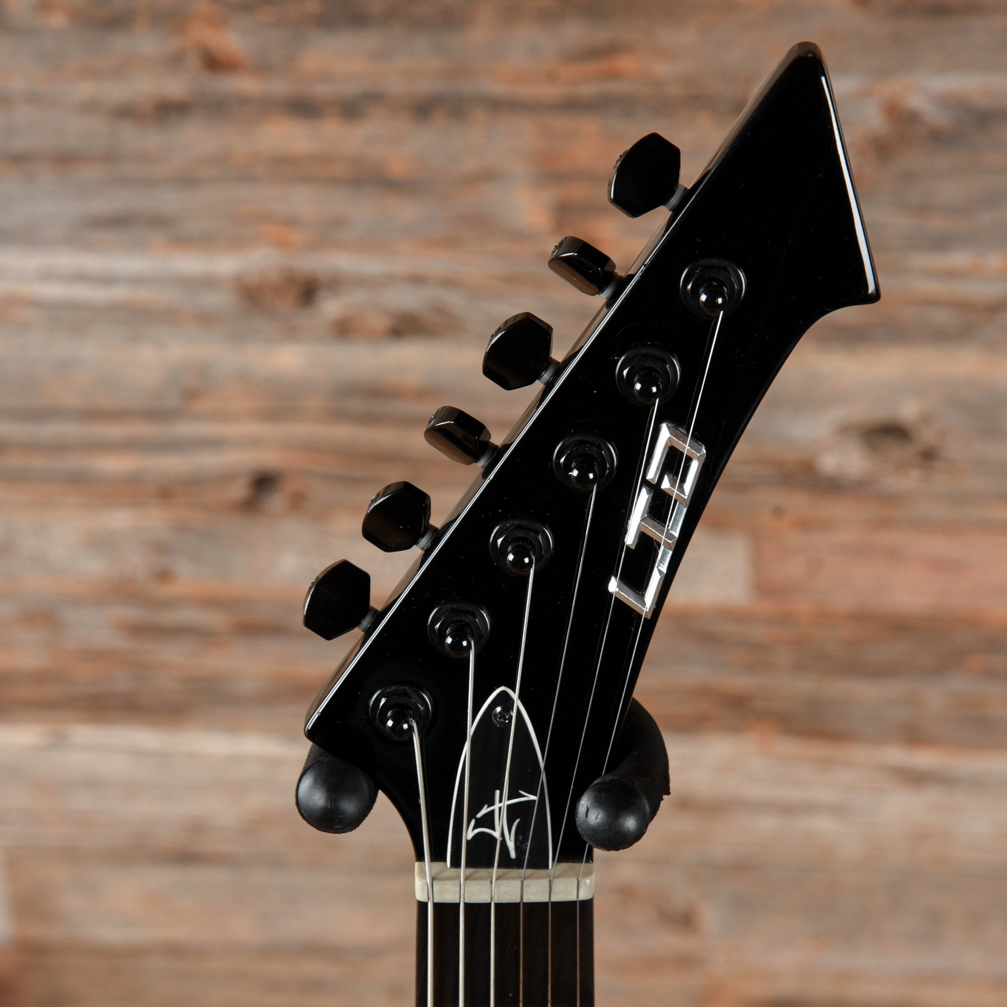 LTD Snakebyte James Hetfield Signature Gloss Black 2021 – Chicago Music ...