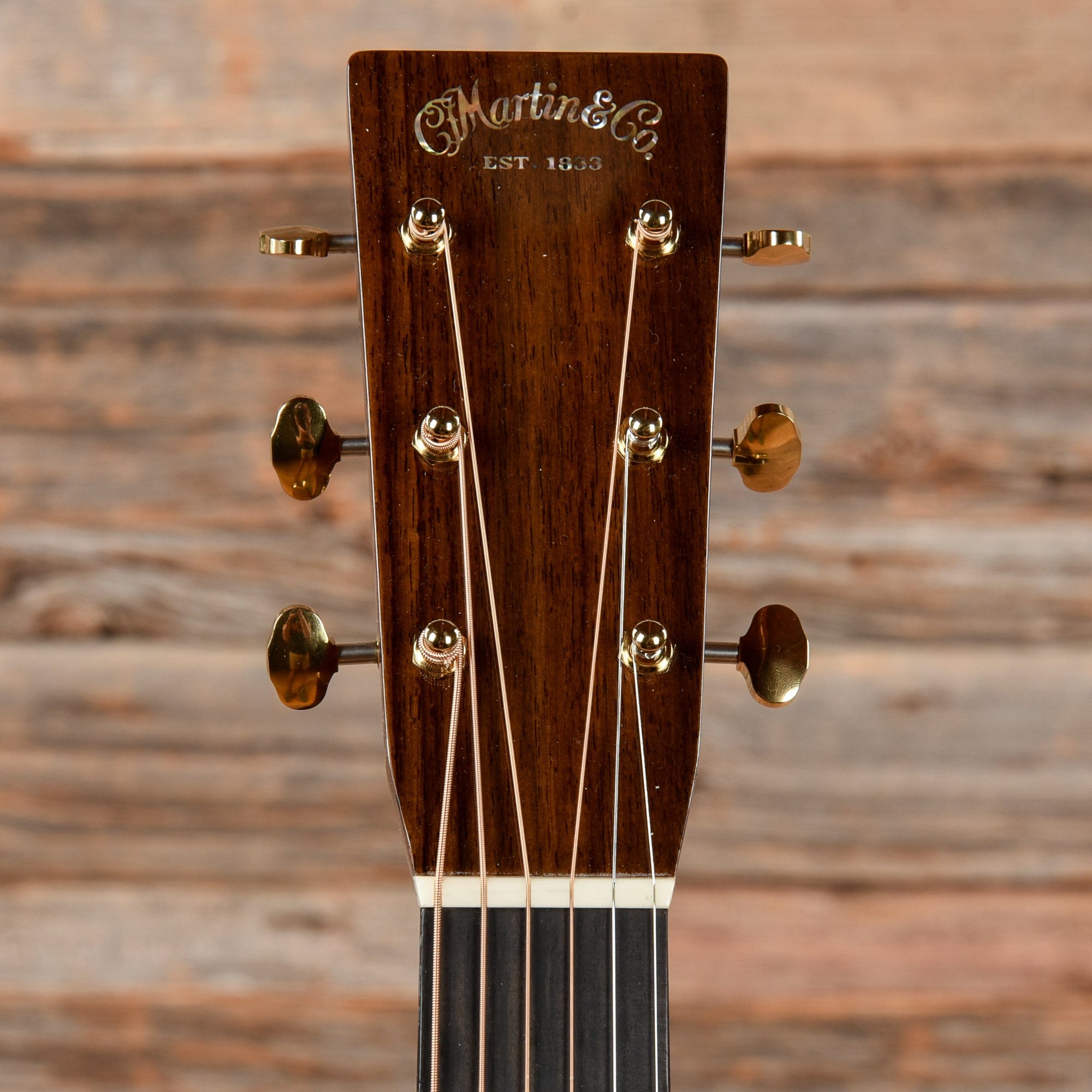 Martin 000-28 Modern Deluxe Natural – Chicago Music Exchange