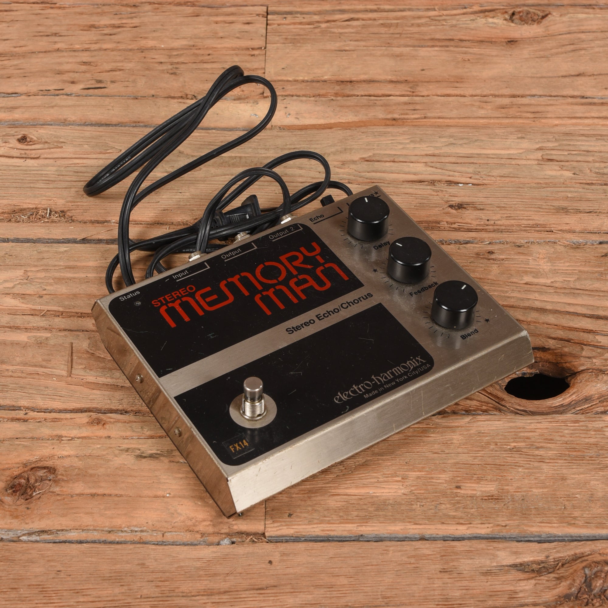 Electro-Harmonix Stereo Memory Man – Chicago Music Exchange