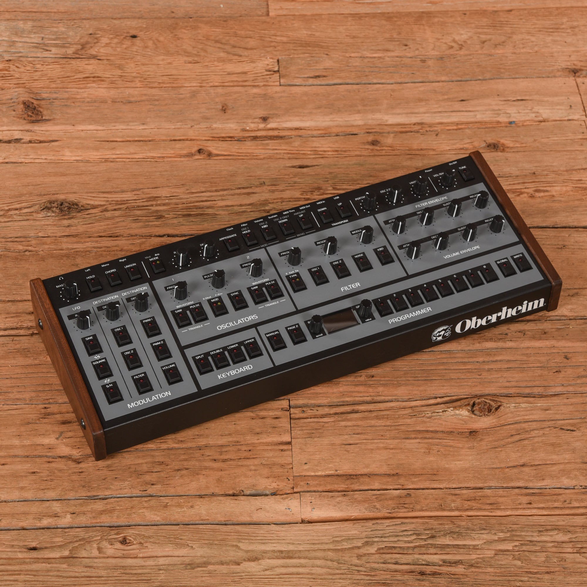 Oberheim OB-X8 Desktop 8-Voice Synthesizer – Chicago Music Exchange