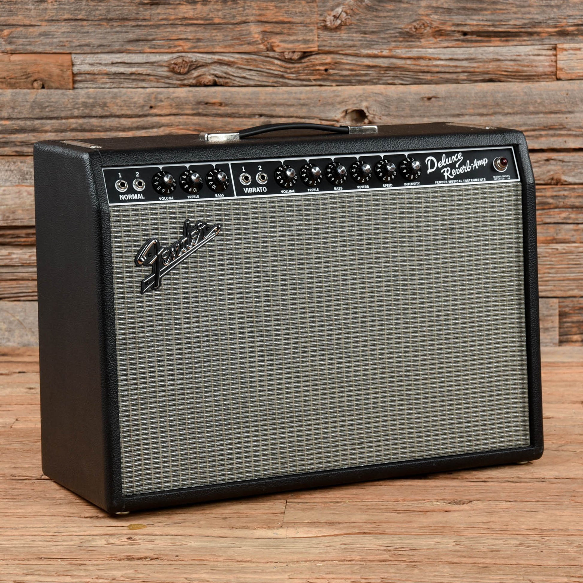 Fender '65 Deluxe Reverb Reissue 22-Watt 1x12" Guitar Combo – Chicago ...