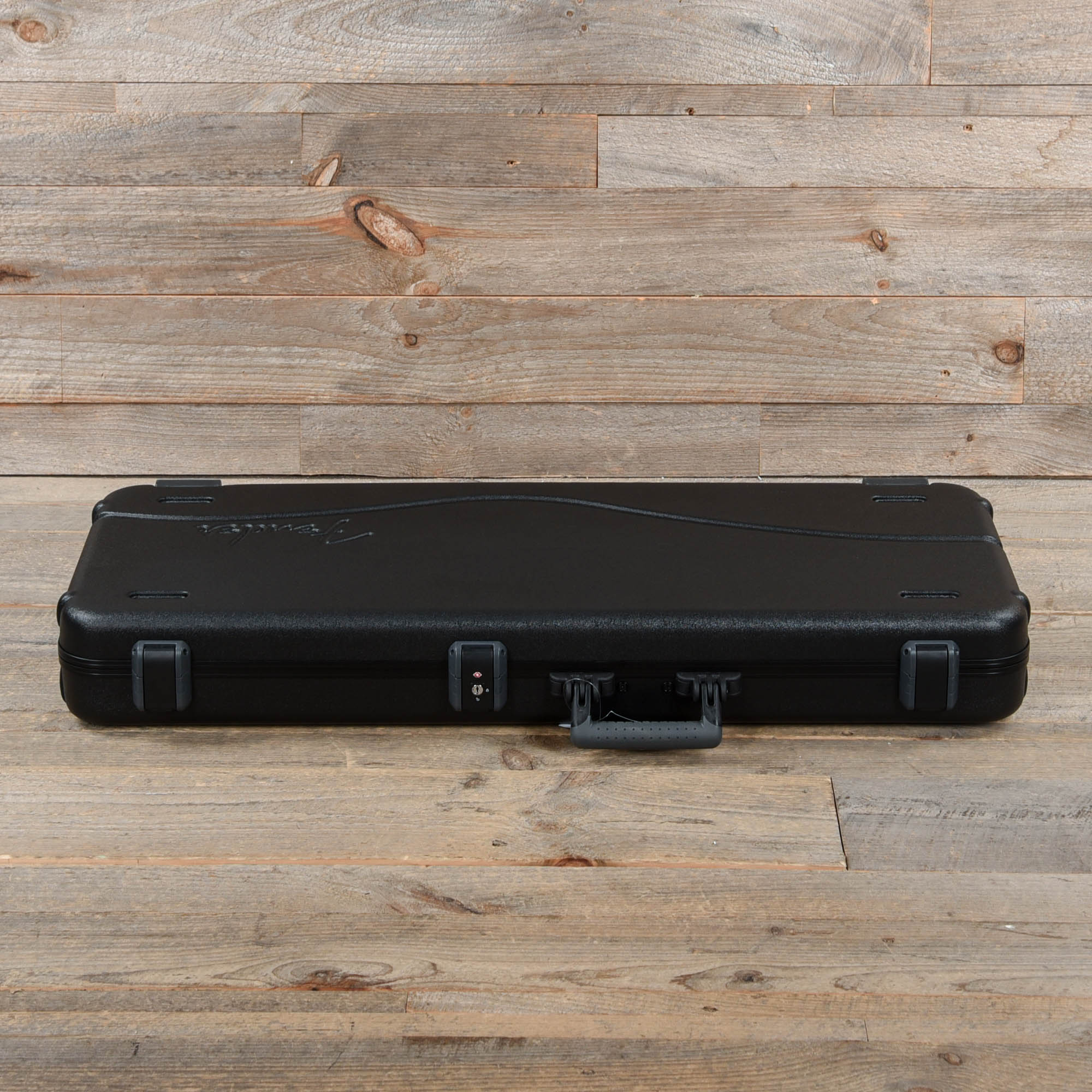 Fender Deluxe Molded Strat/Tele Case Black – Chicago Music Exchange