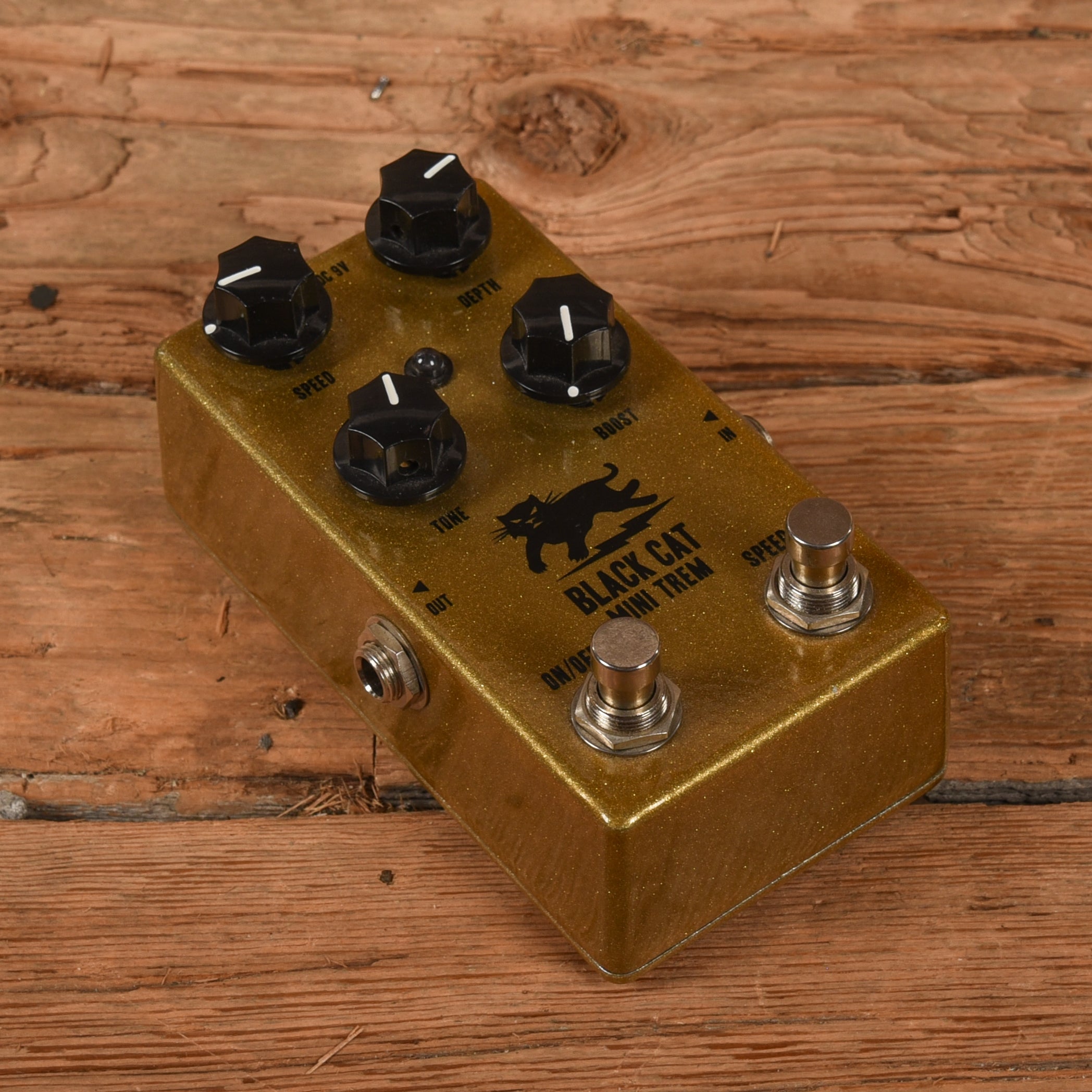 Black Cat Pedals Mini Trem – Chicago Music Exchange