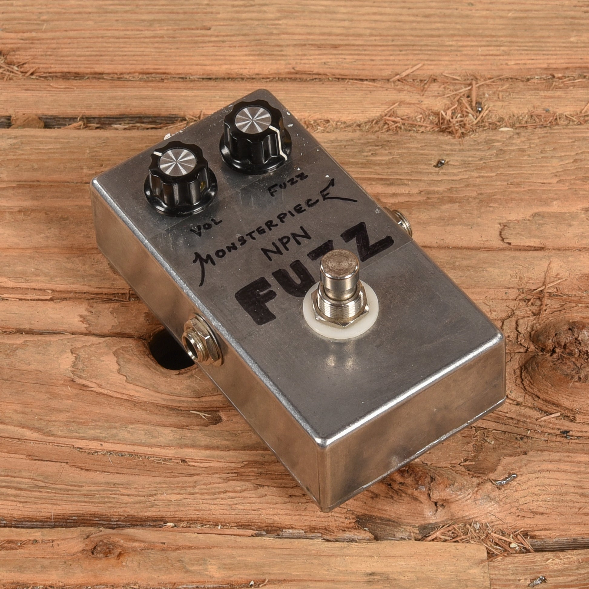 Monsterpiece NPN Fuzz – Chicago Music Exchange