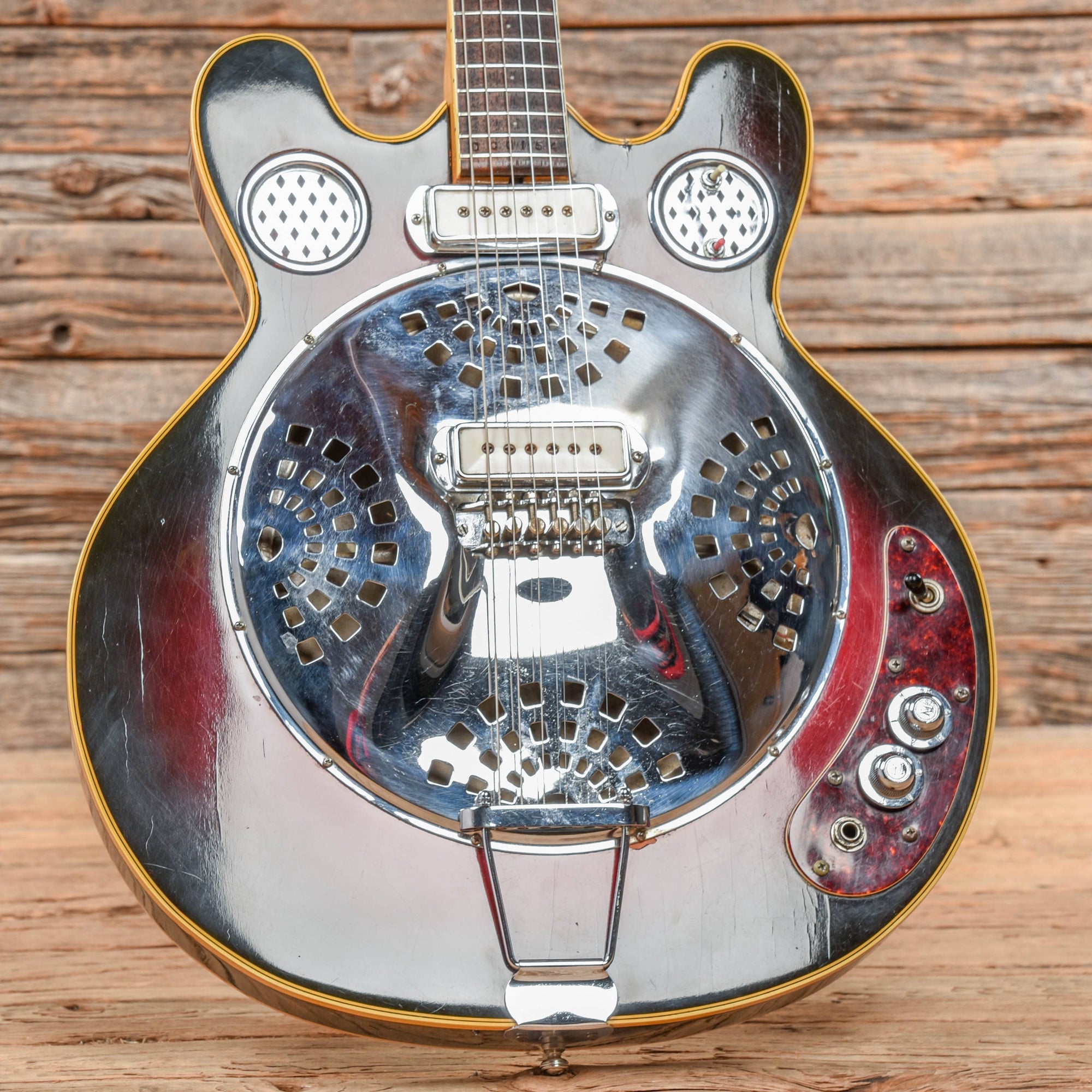 Mosrite Dobro Sunburst 1967 – Chicago Music Exchange