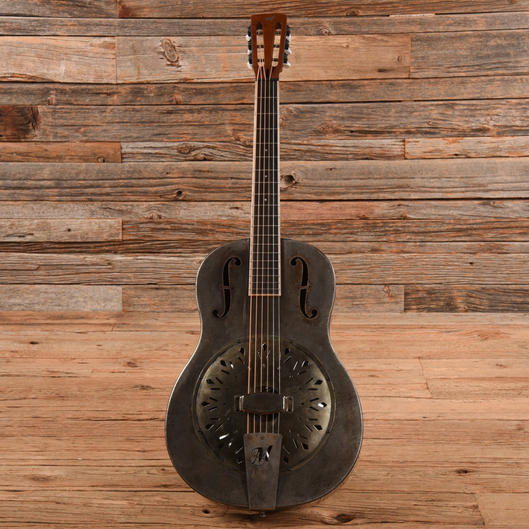 Mule Tricone Resonator – Chicago Music Exchange