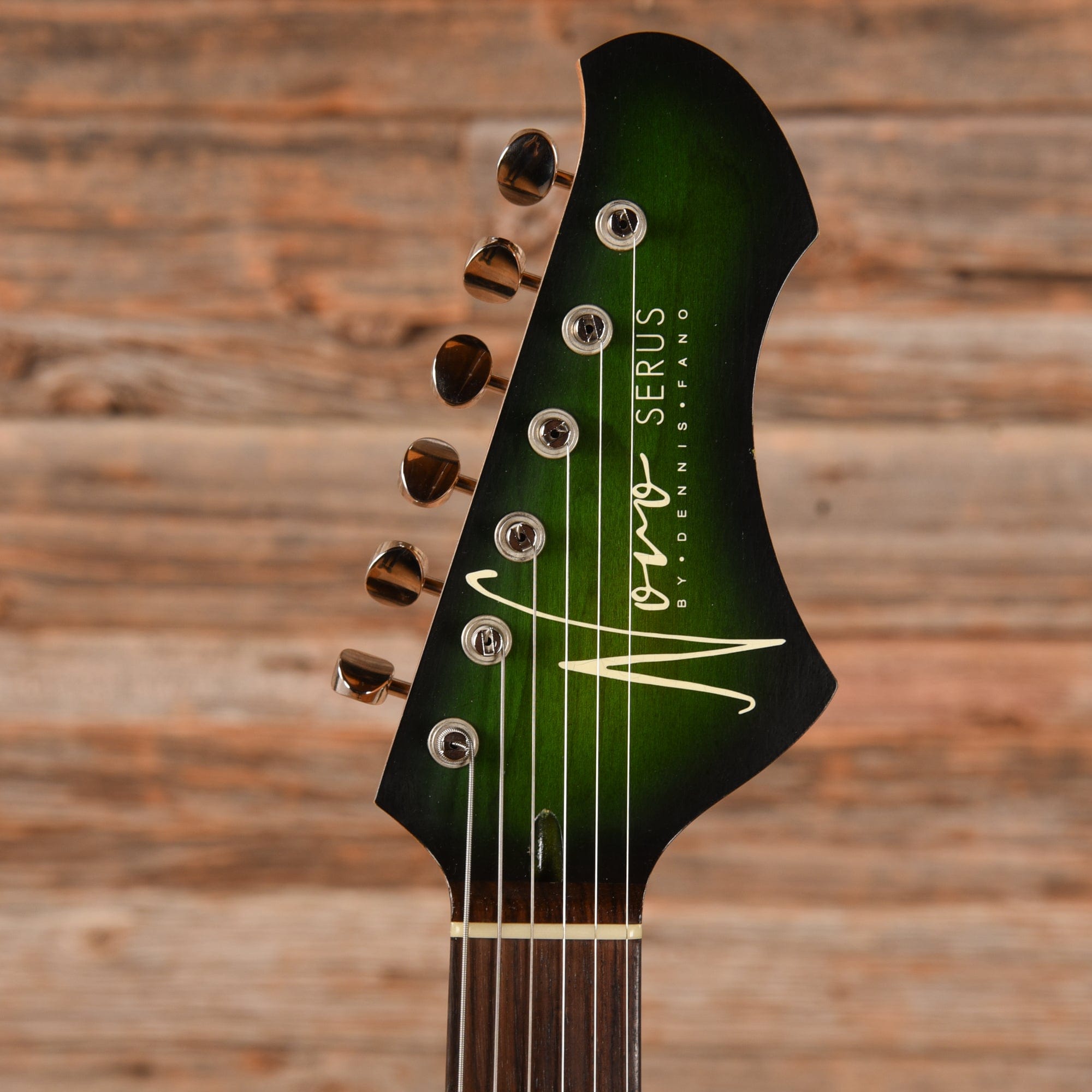 Novo Serus T Cat's Eye Burst – Chicago Music Exchange