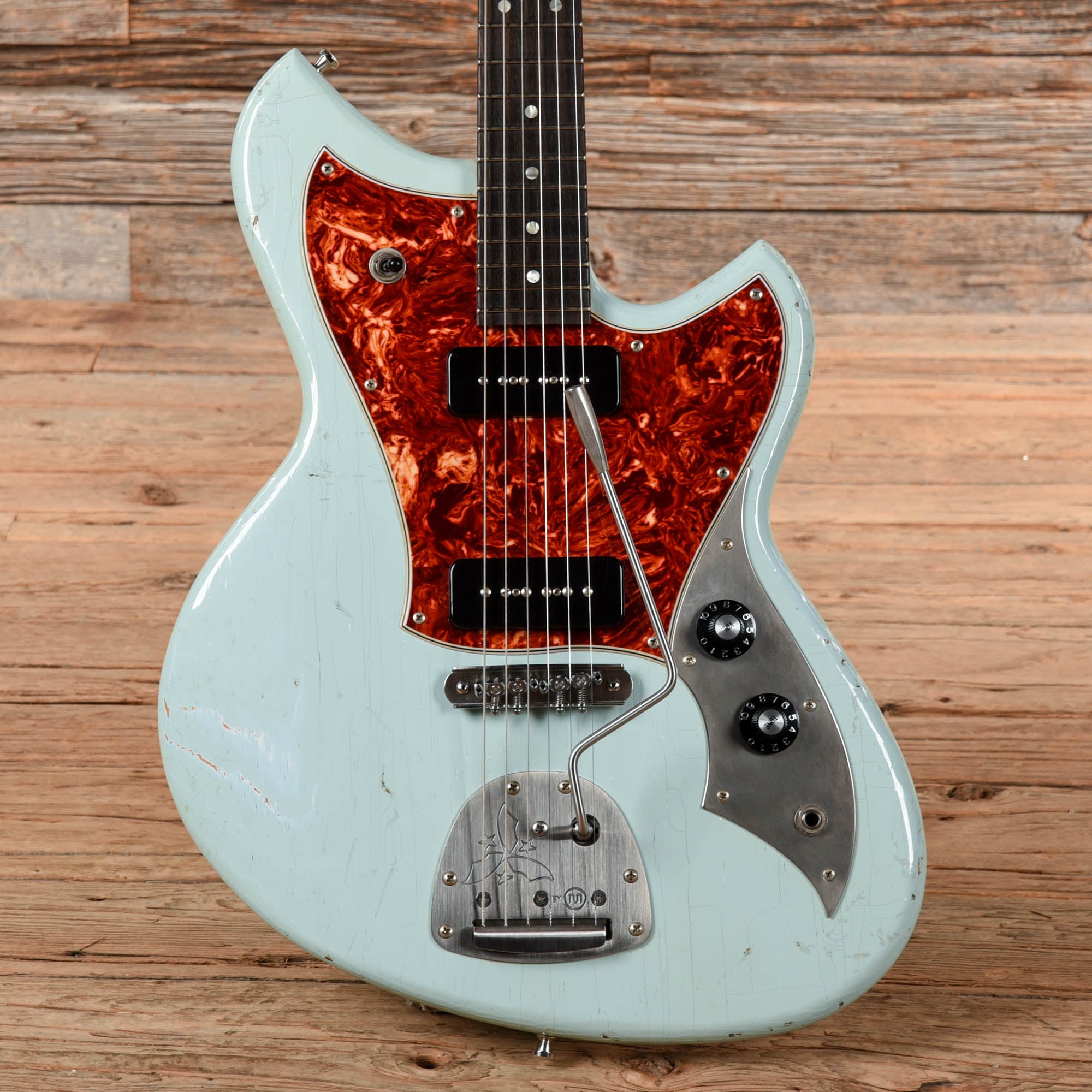 Novo Serus J Sonic Blue – Chicago Music Exchange