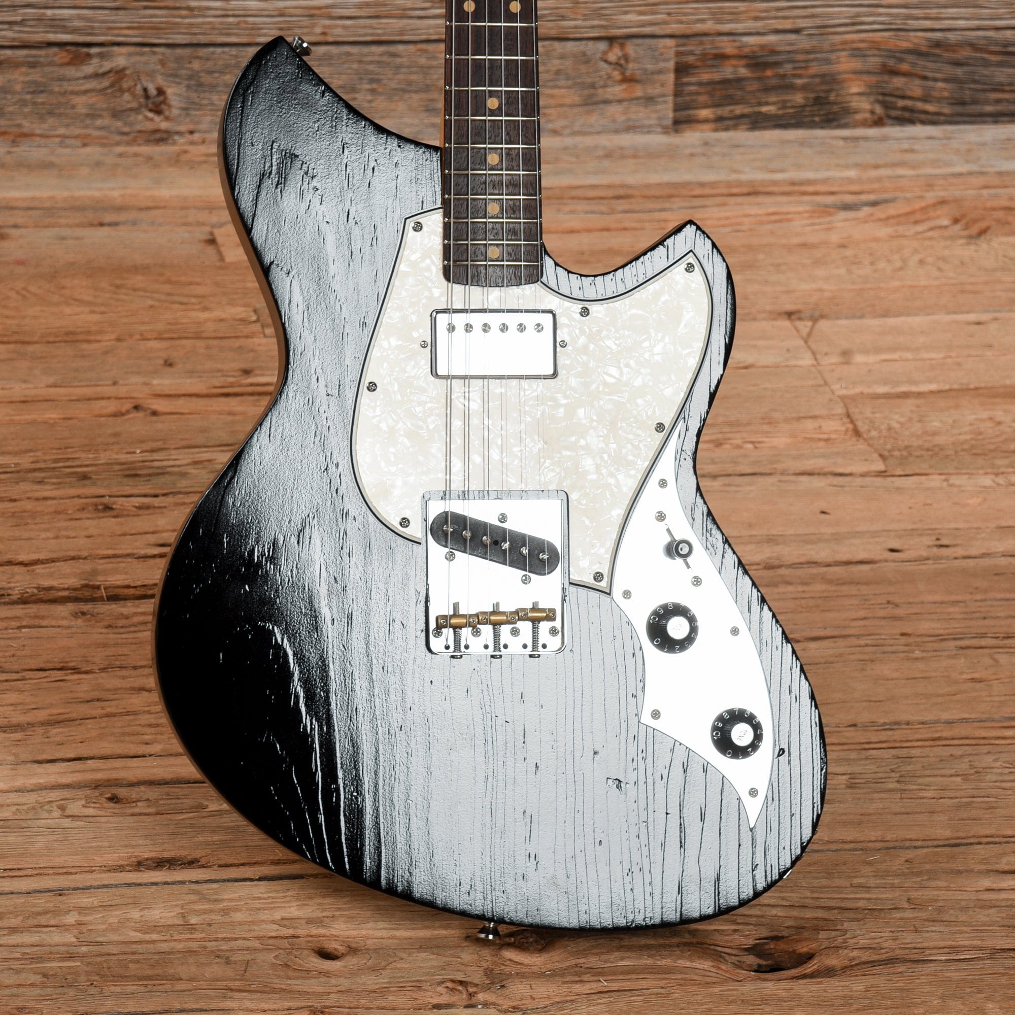 Novo Serus T Black 2019 – Chicago Music Exchange