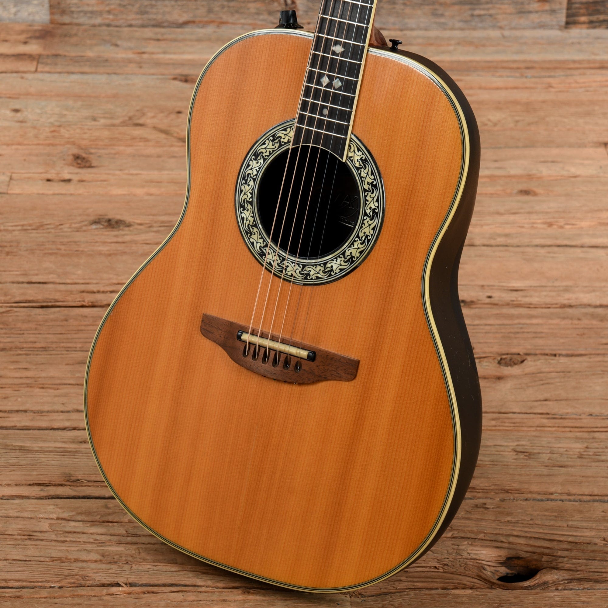 Ovation Model 1627 Glen Campbell Natural 1982 – Chicago Music Exchange