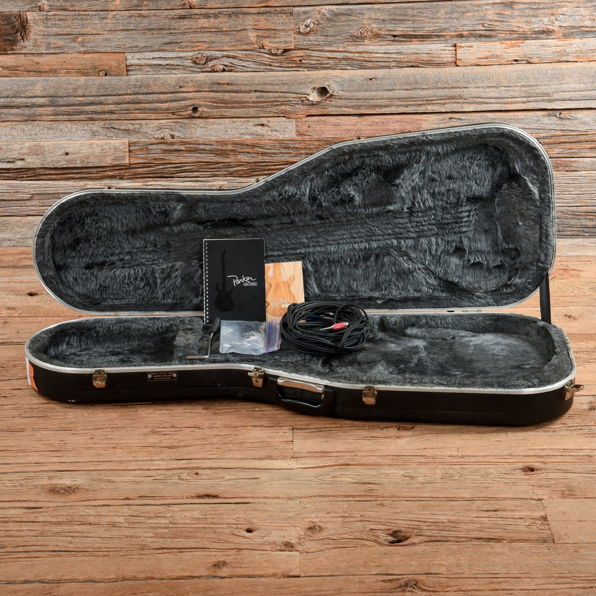 Parker Fly Classic Red 1996 – Chicago Music Exchange