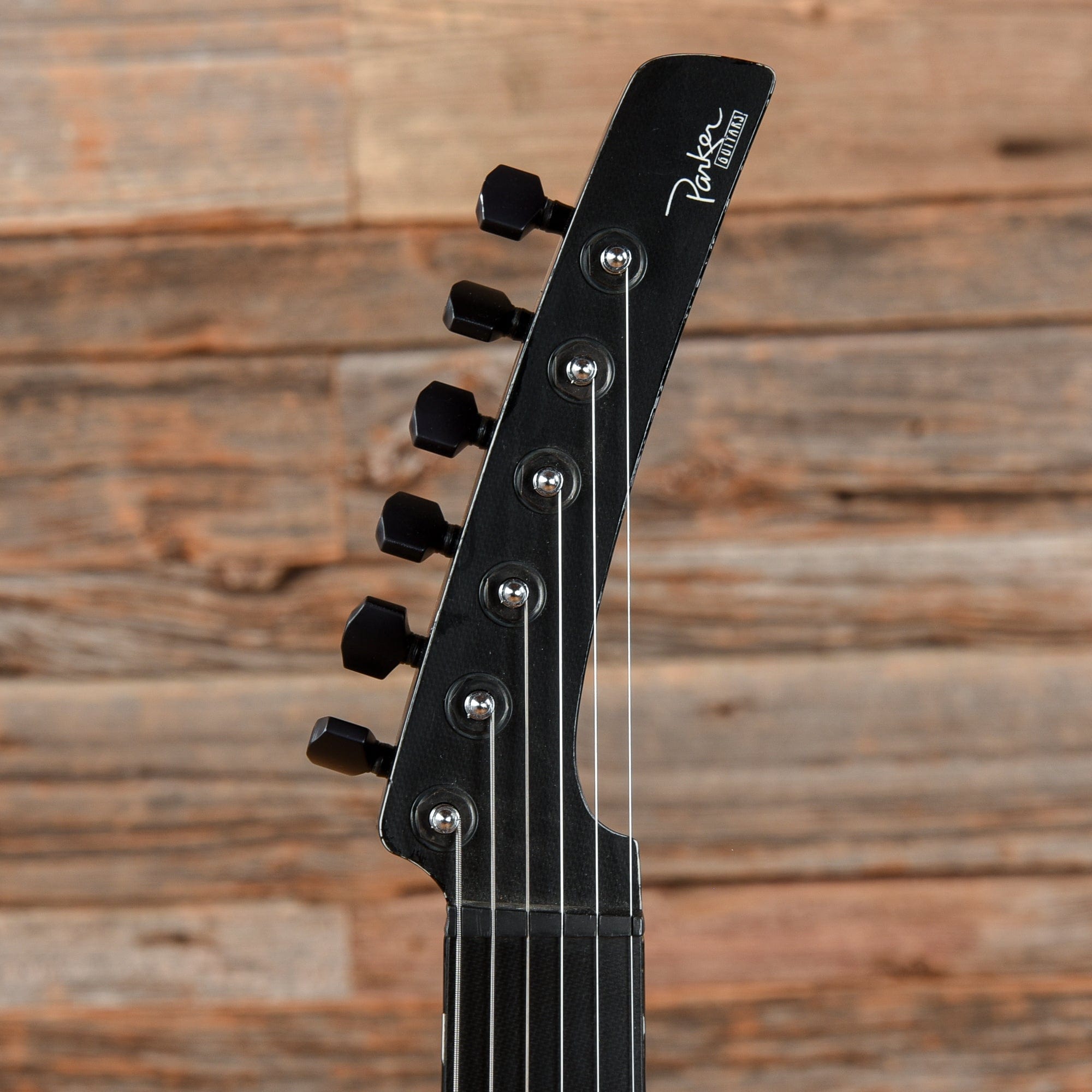 Parker Fly Deluxe Hardtail Black 1994 – Chicago Music Exchange