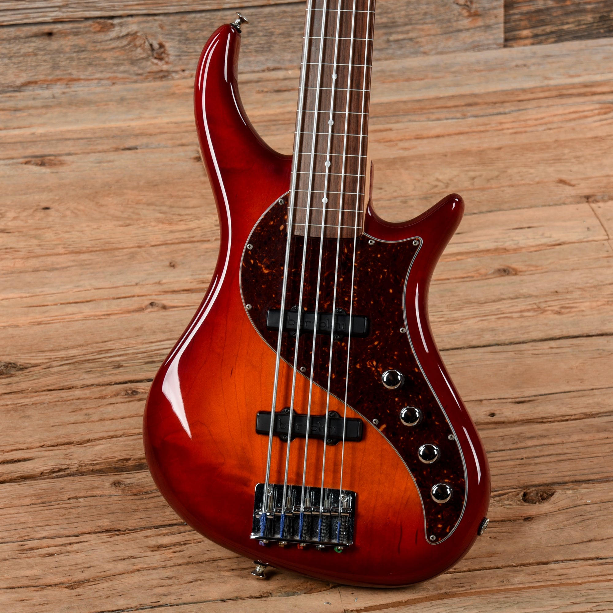 Pedulla Rapture 5 Fretless Sunburst – Chicago Music Exchange