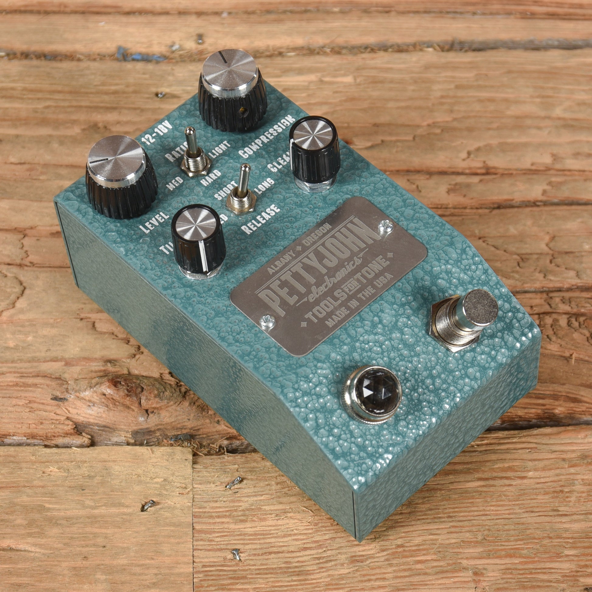 Pettyjohn Electronics Crush Compressor – Chicago Music Exchange