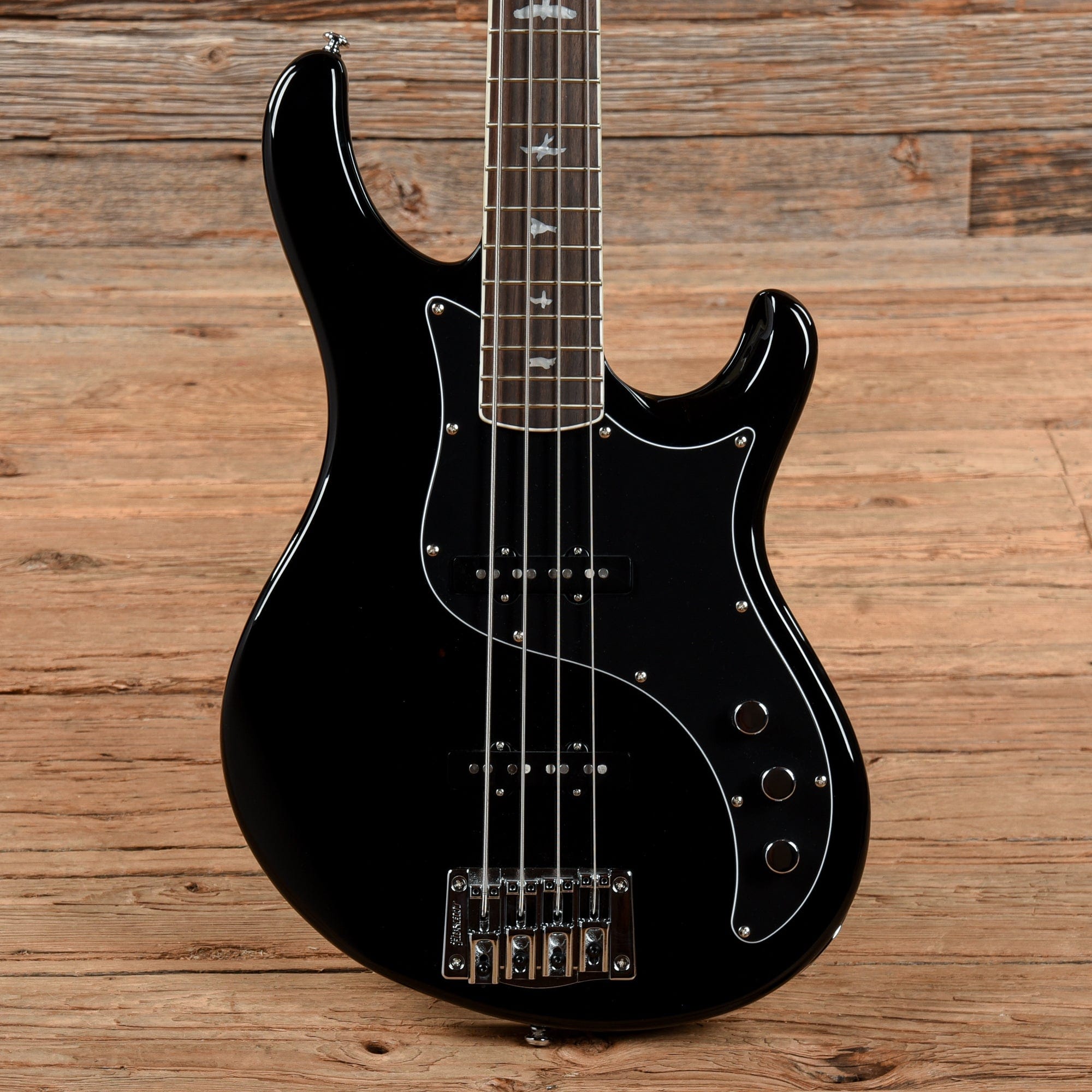 PRS SE Kestrel Bass Black – Chicago Music Exchange