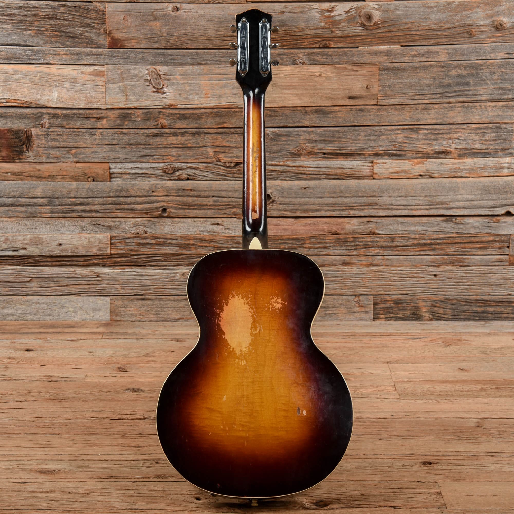 Recording King Archtop Sunburst – Chicago Music Exchange