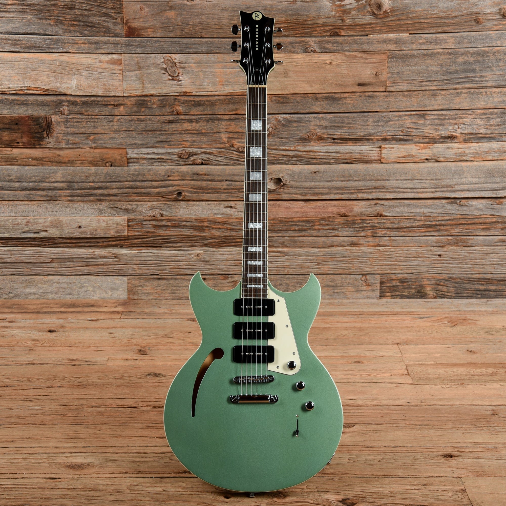 Reverend Manta Ray 390 Metallic Alpine Green – Chicago Music Exchange