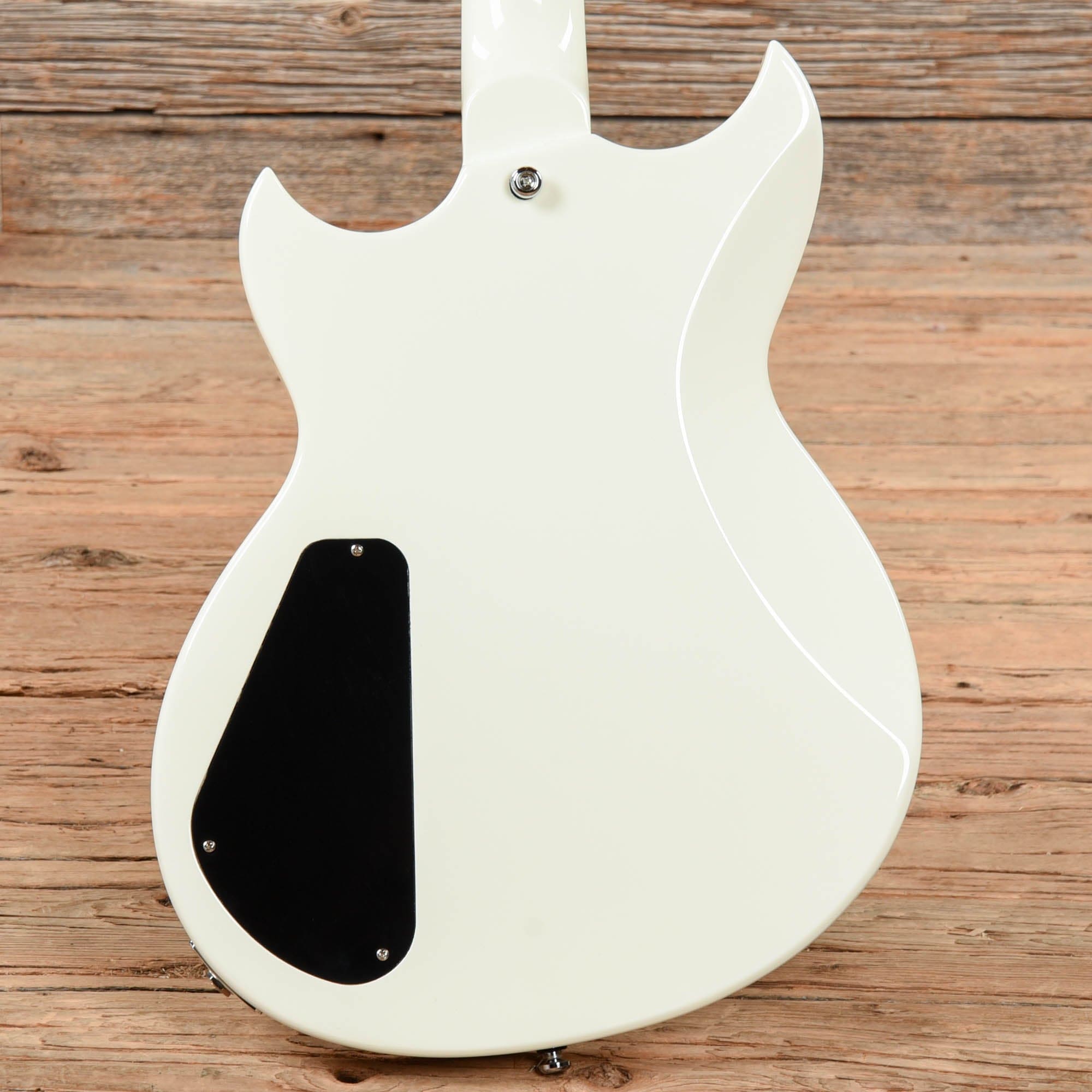 Reverend Robin Finck Signature White – Chicago Music Exchange