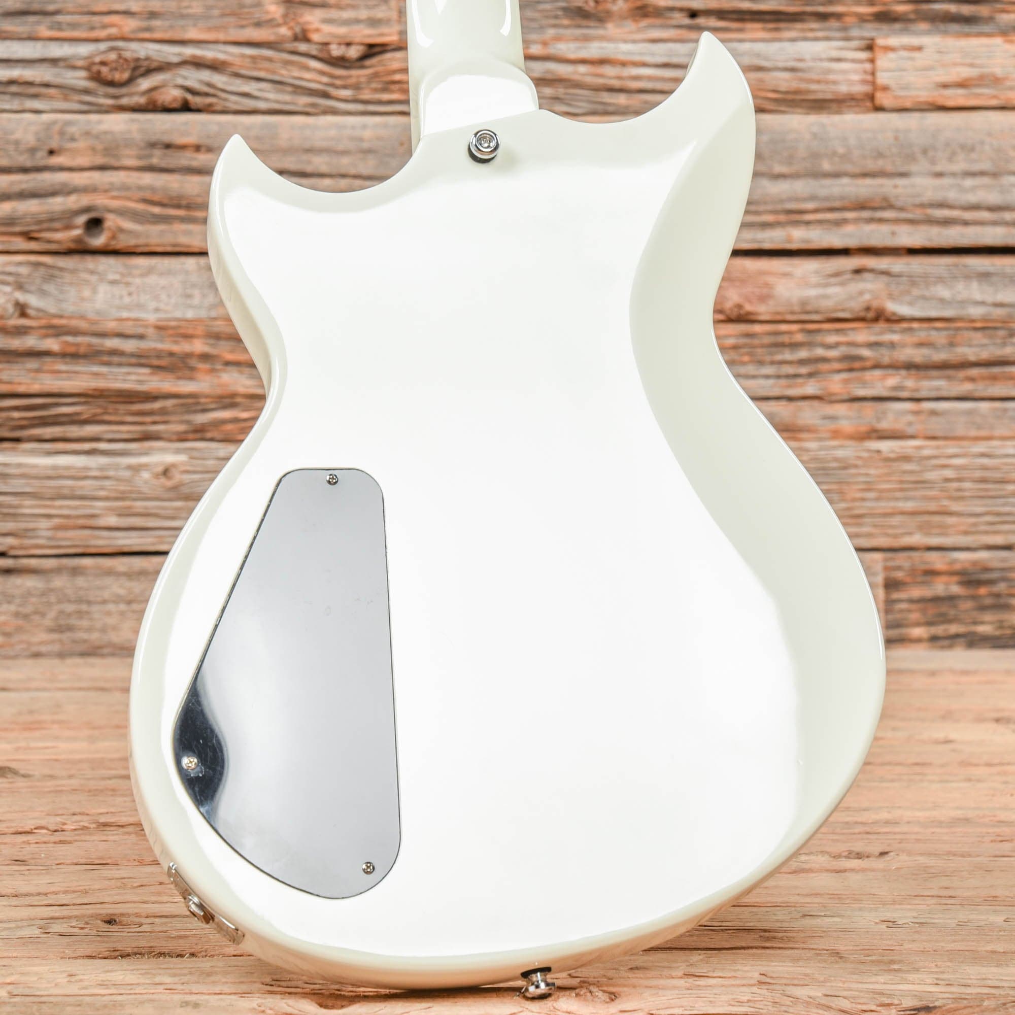 Reverend Robin Finck Signature White – Chicago Music Exchange