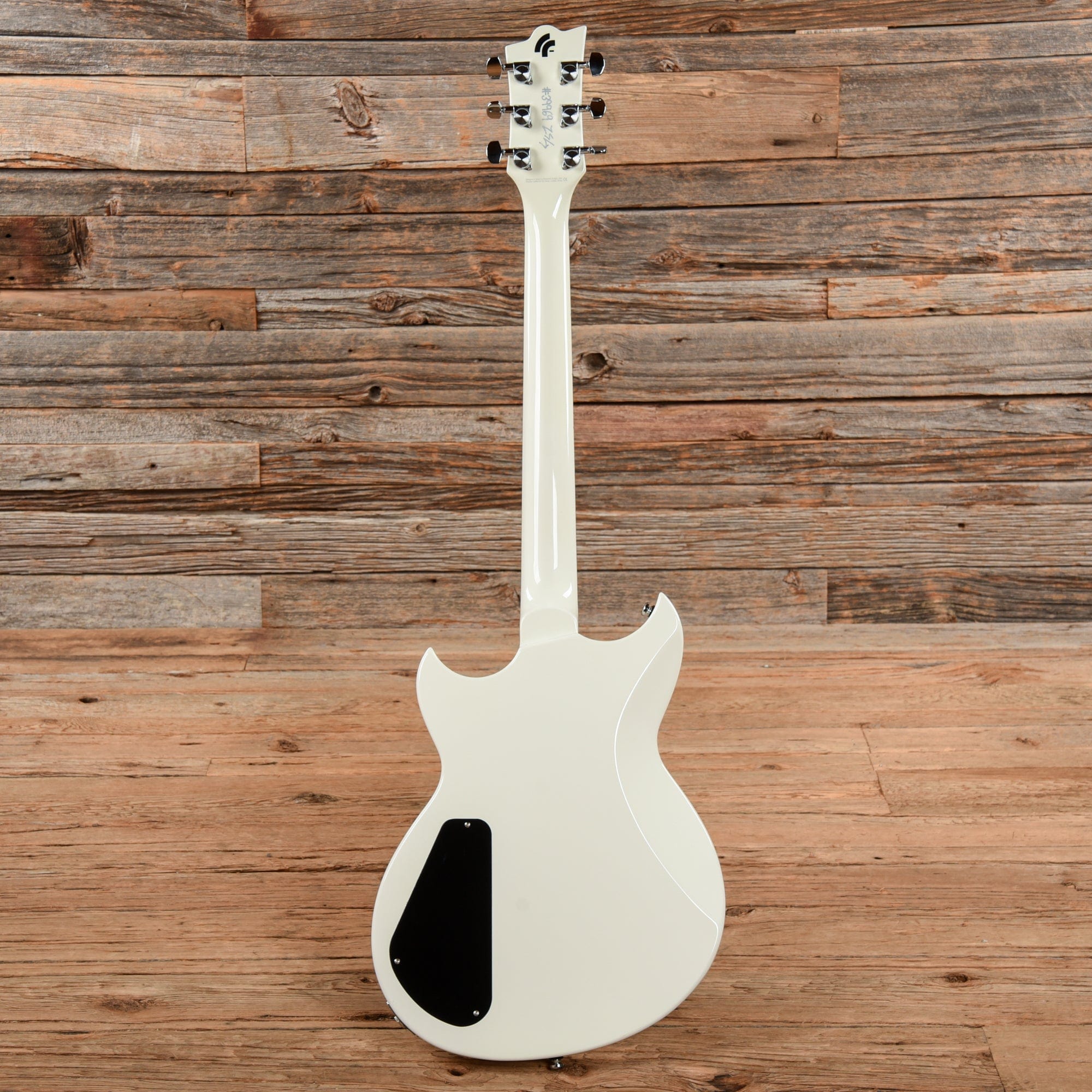 Reverend Robin Finck Signature White 2020 – Chicago Music Exchange