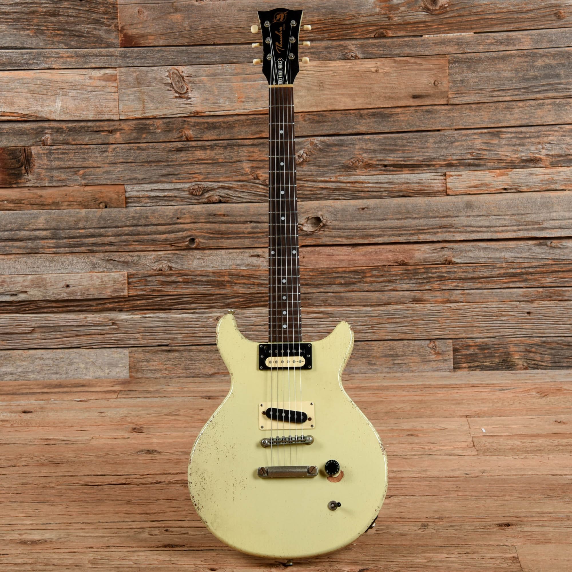 Rock N Roll Relics Thunders DC Aged White 2018 – Chicago Music Exchange