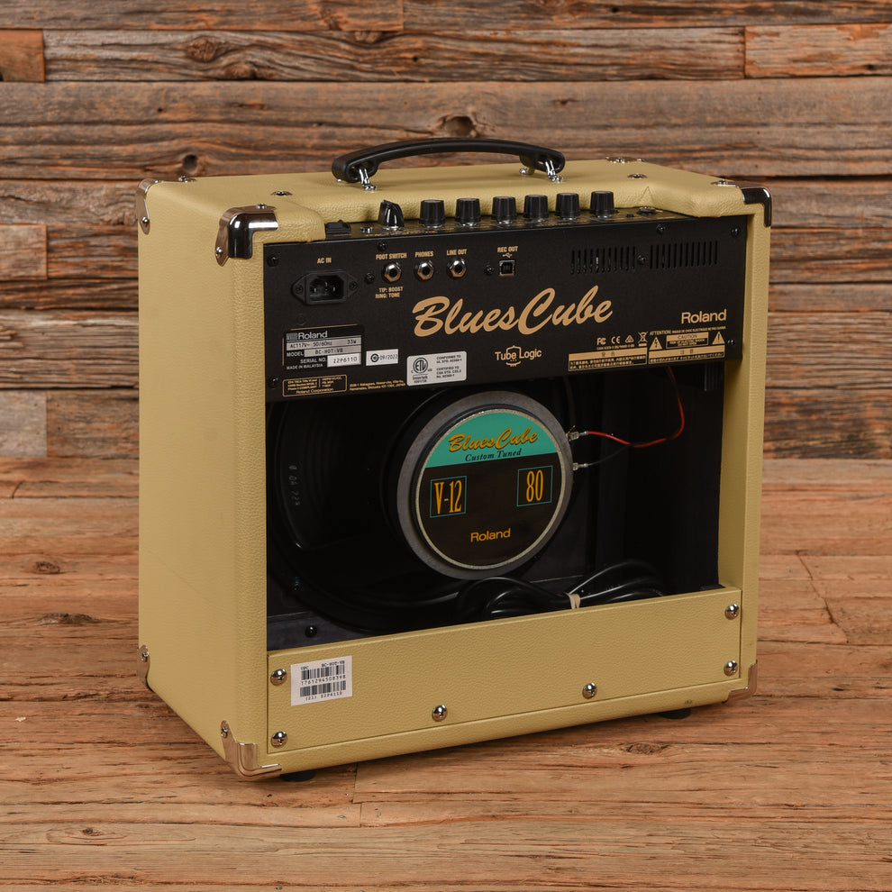 Roland Blues Cube Hot 30-Watt 1x12" Guitar Combo Amp – Chicago Music ...
