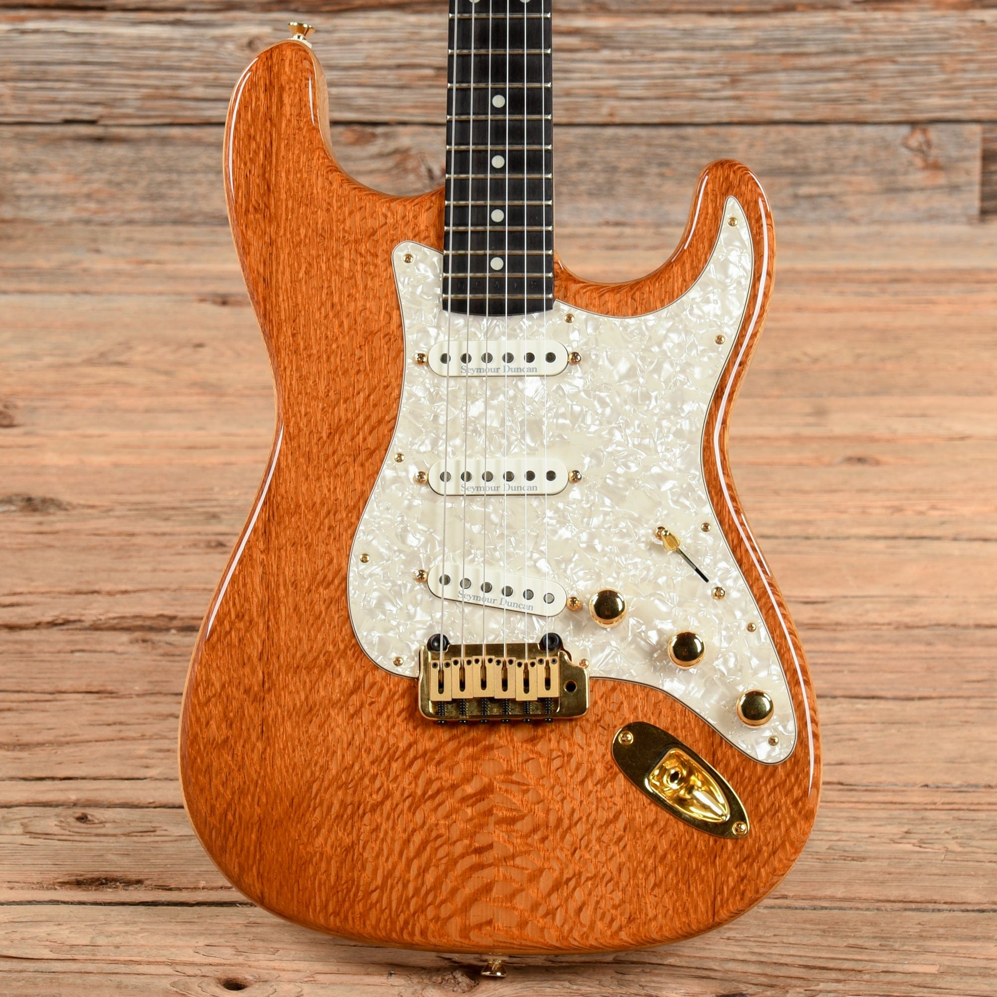 Roman Pearlcaster Korina/Lacewood Natural – Chicago Music Exchange