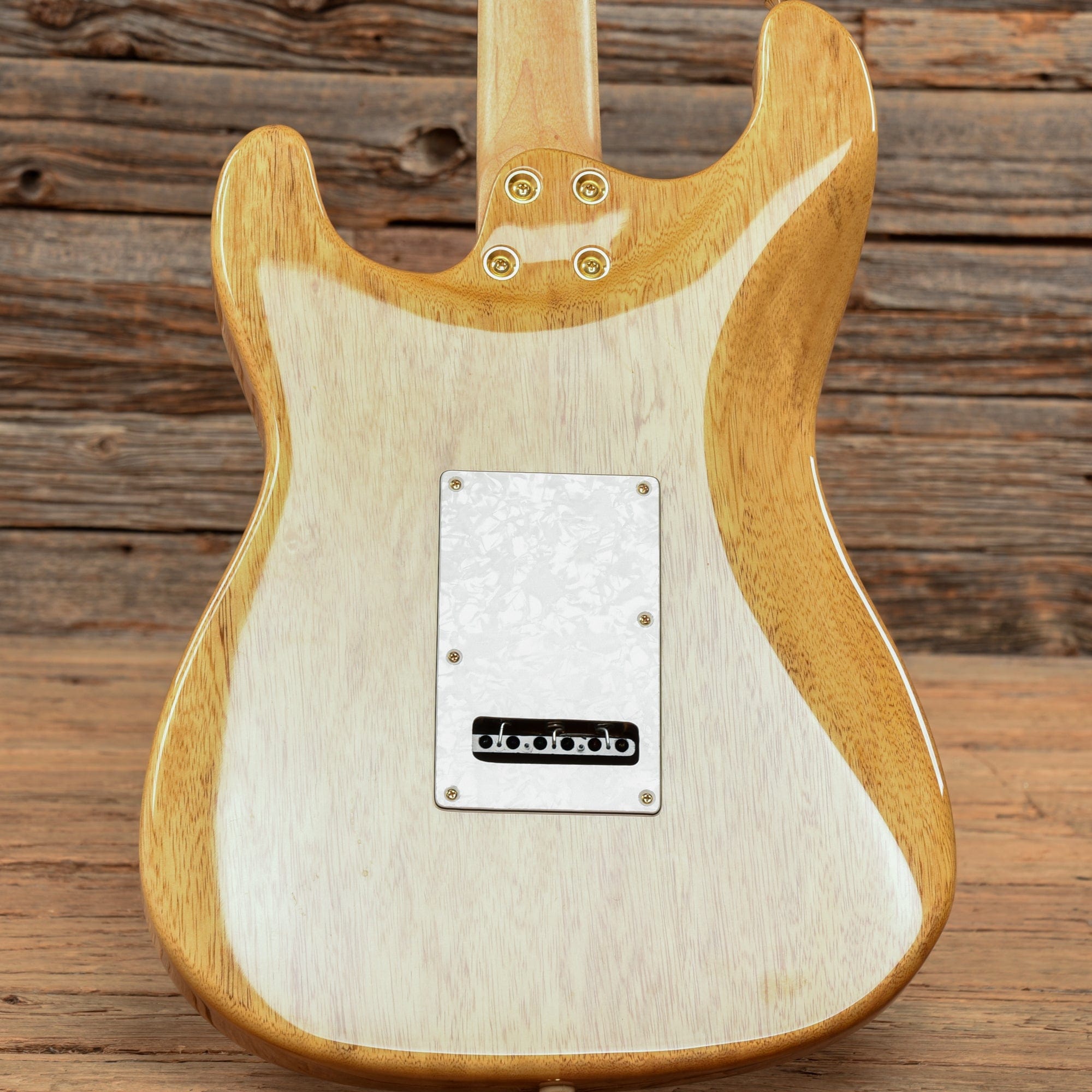 Roman Pearlcaster Korina/Lacewood Natural – Chicago Music Exchange