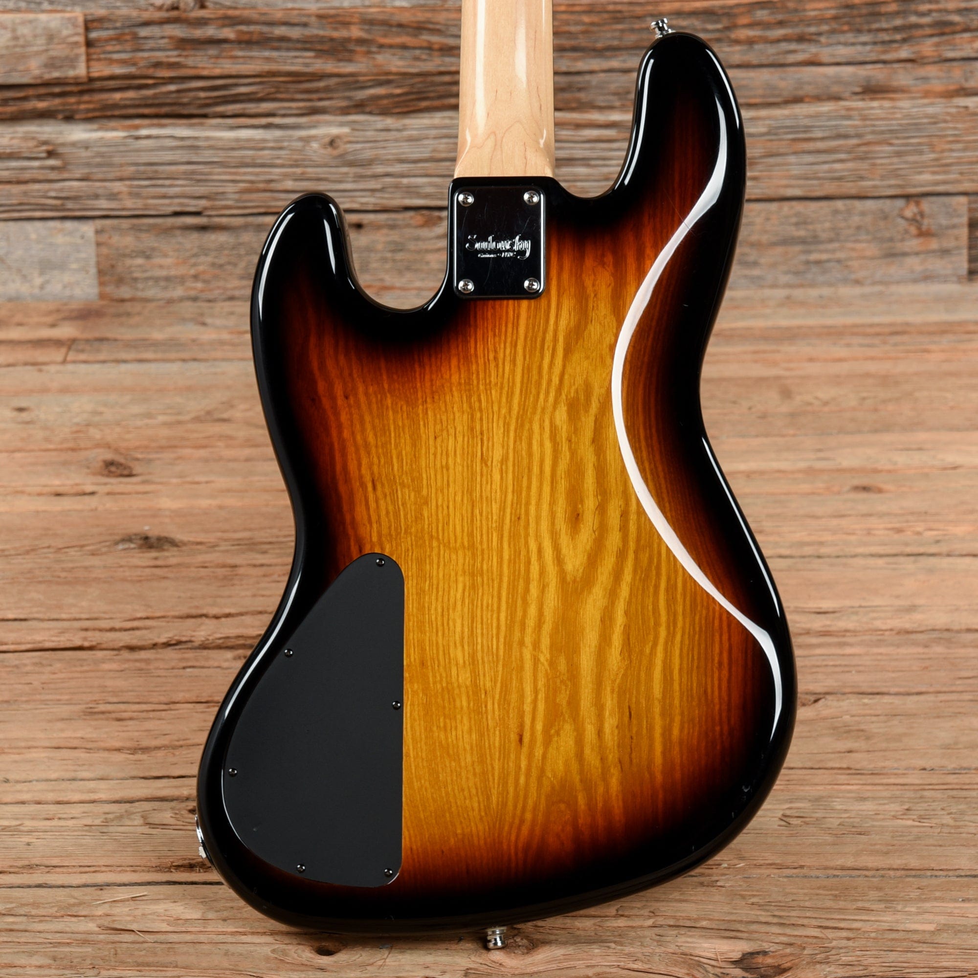 Sadowsky Metroline UV70 Sunburst – Chicago Music Exchange