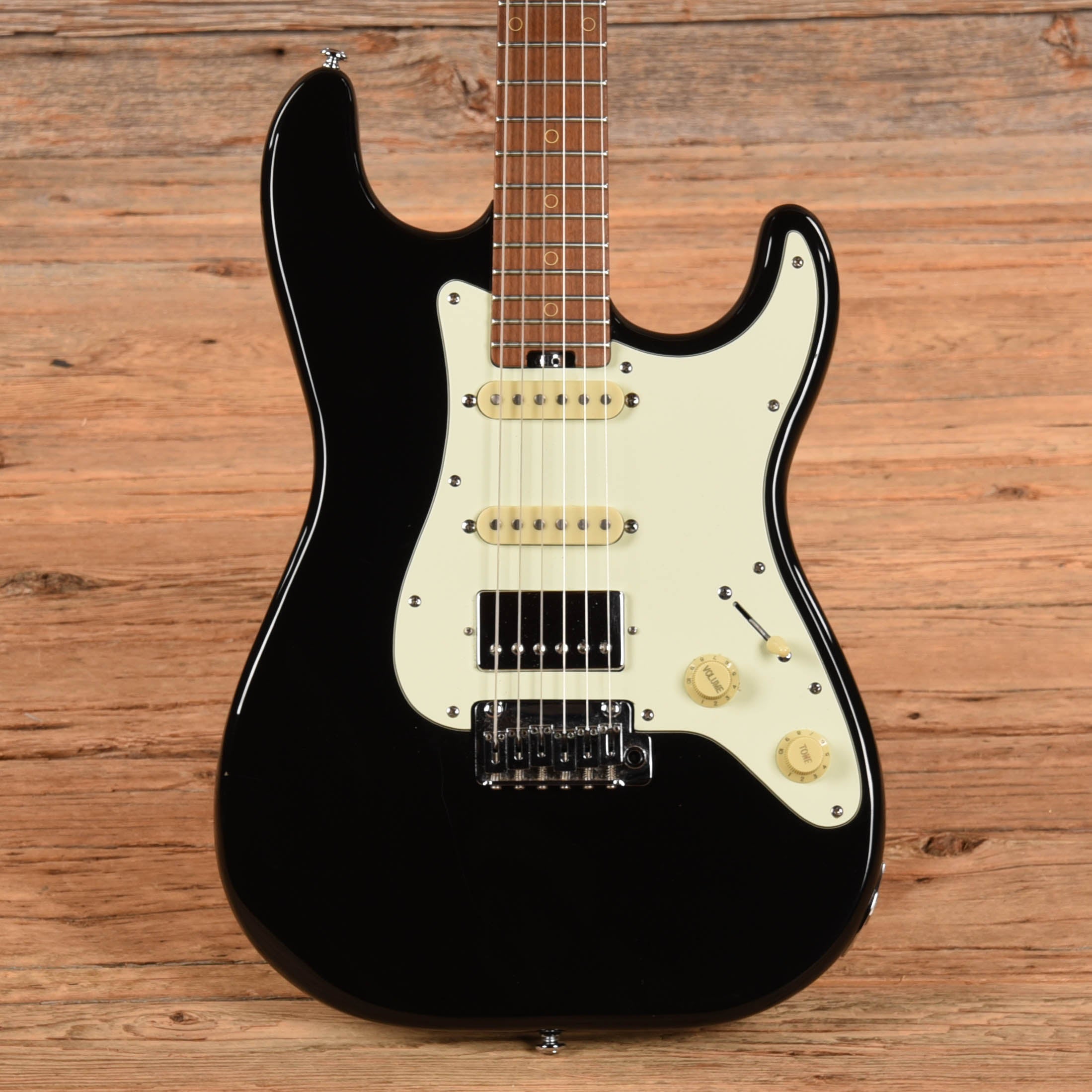 Schecter Nick Johnston Traditional HSS Black 2022 – Chicago Music Exchange