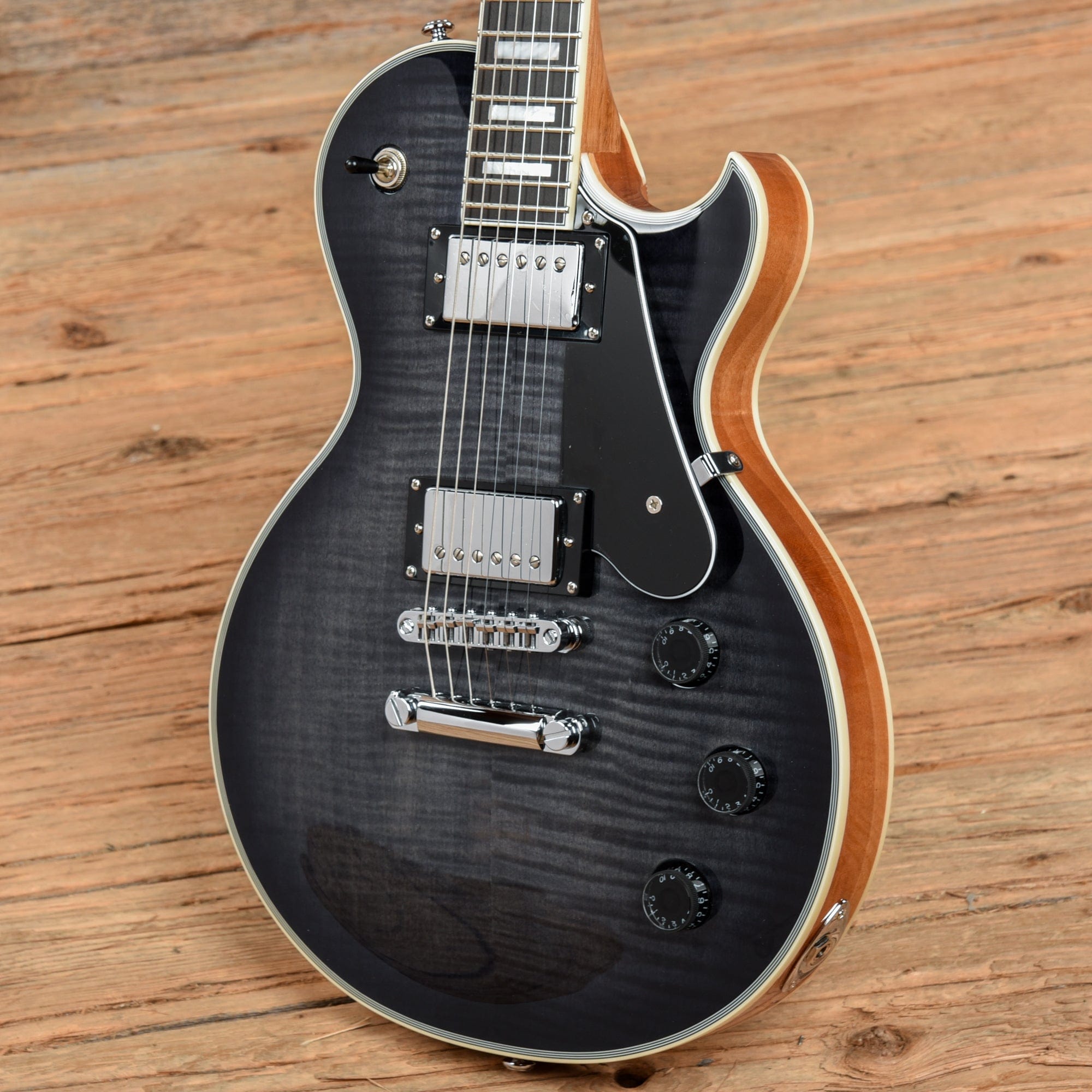 Schecter Solo II Custom Black Burst 2021 – Chicago Music Exchange