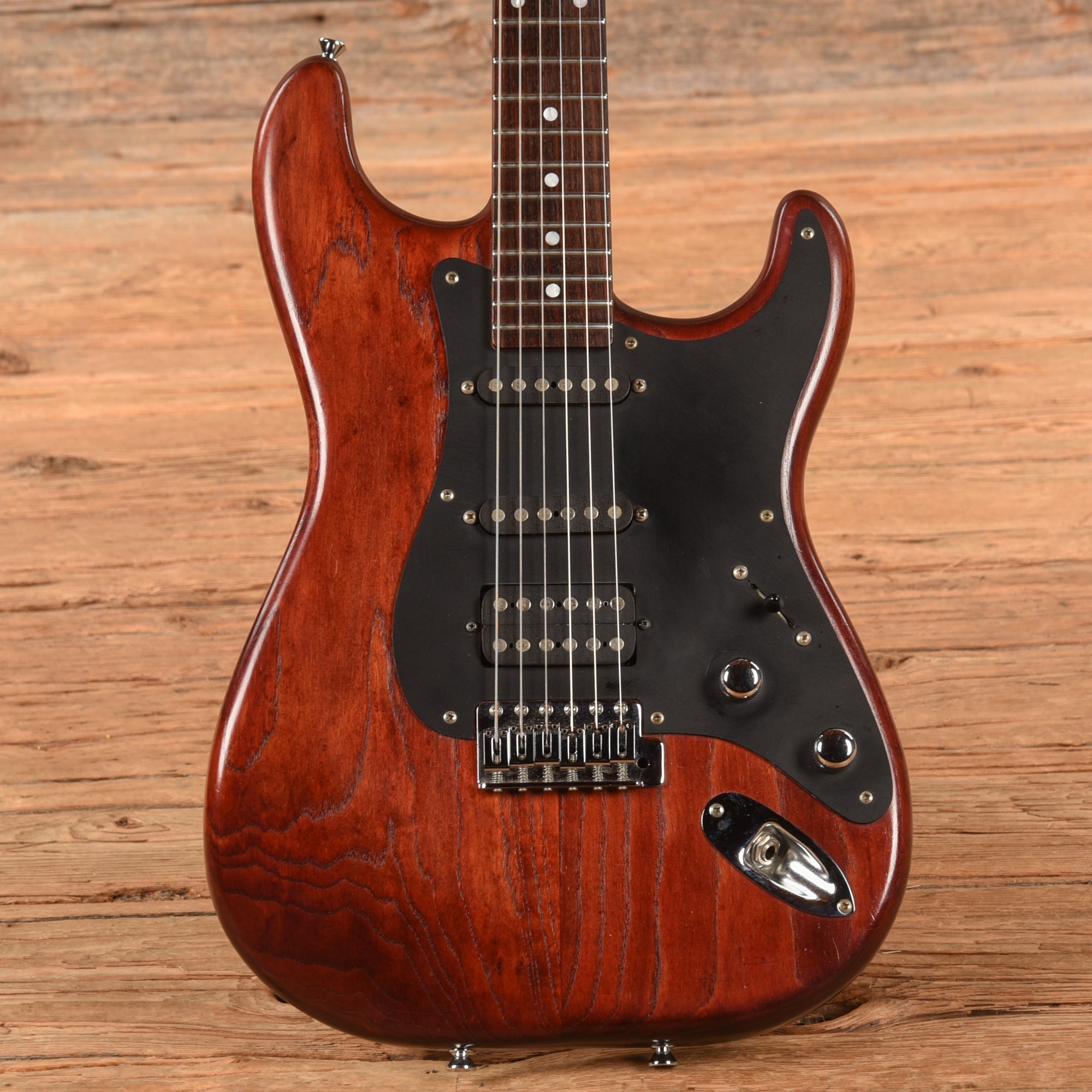 Schecter USA S-Style Red 1995 – Chicago Music Exchange