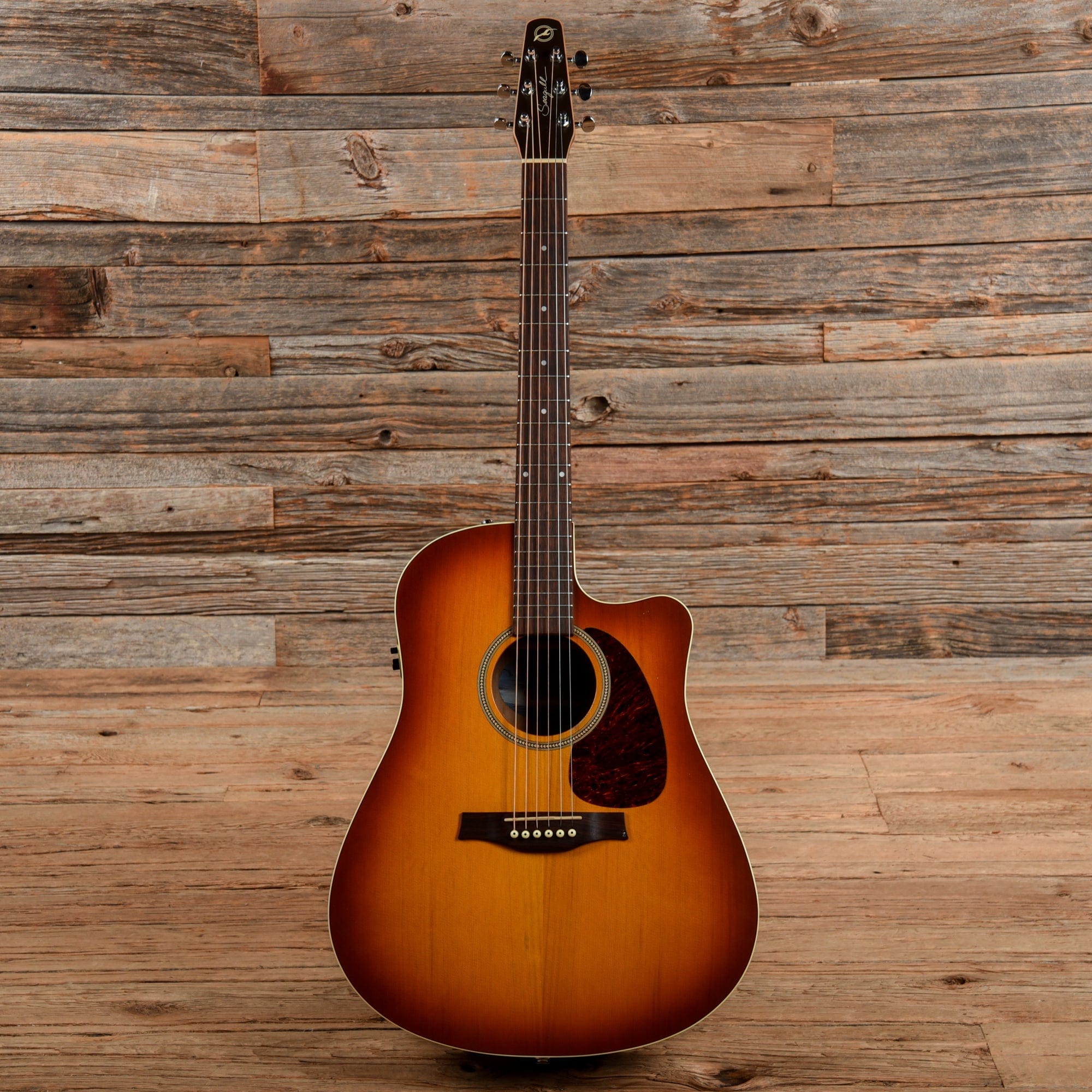 Seagull Entourage Rustic CW QI Sunburst – Chicago Music Exchange