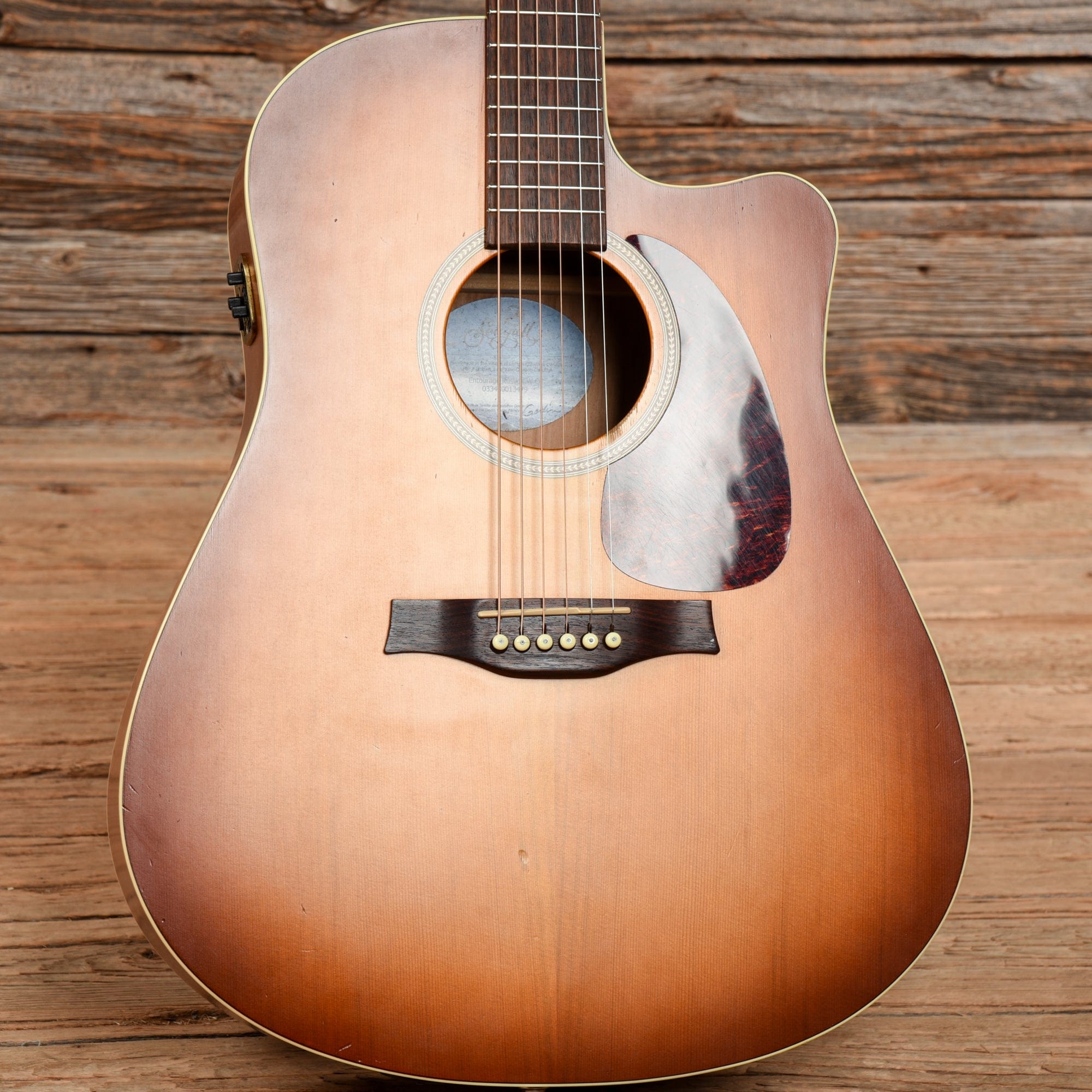 Seagull Entourage Rustic CW QI Sunburst – Chicago Music Exchange