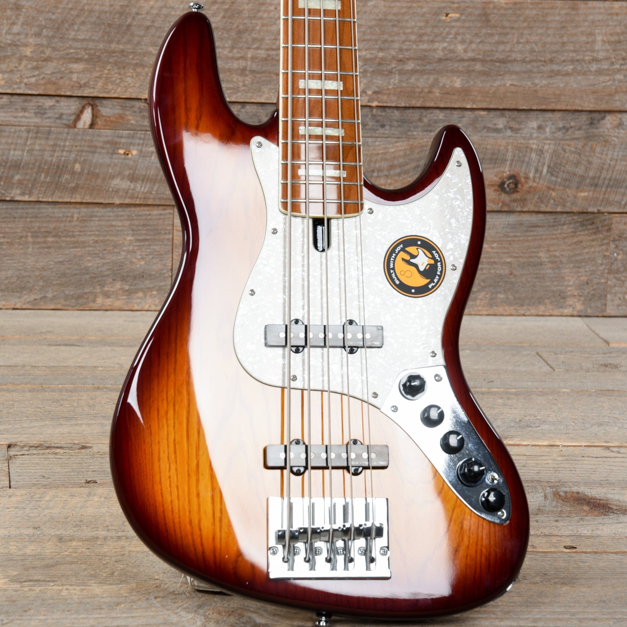 Sire Marcus Miller V8 Swamp Ash 5-String Tobacco Sunburst – Chicago ...
